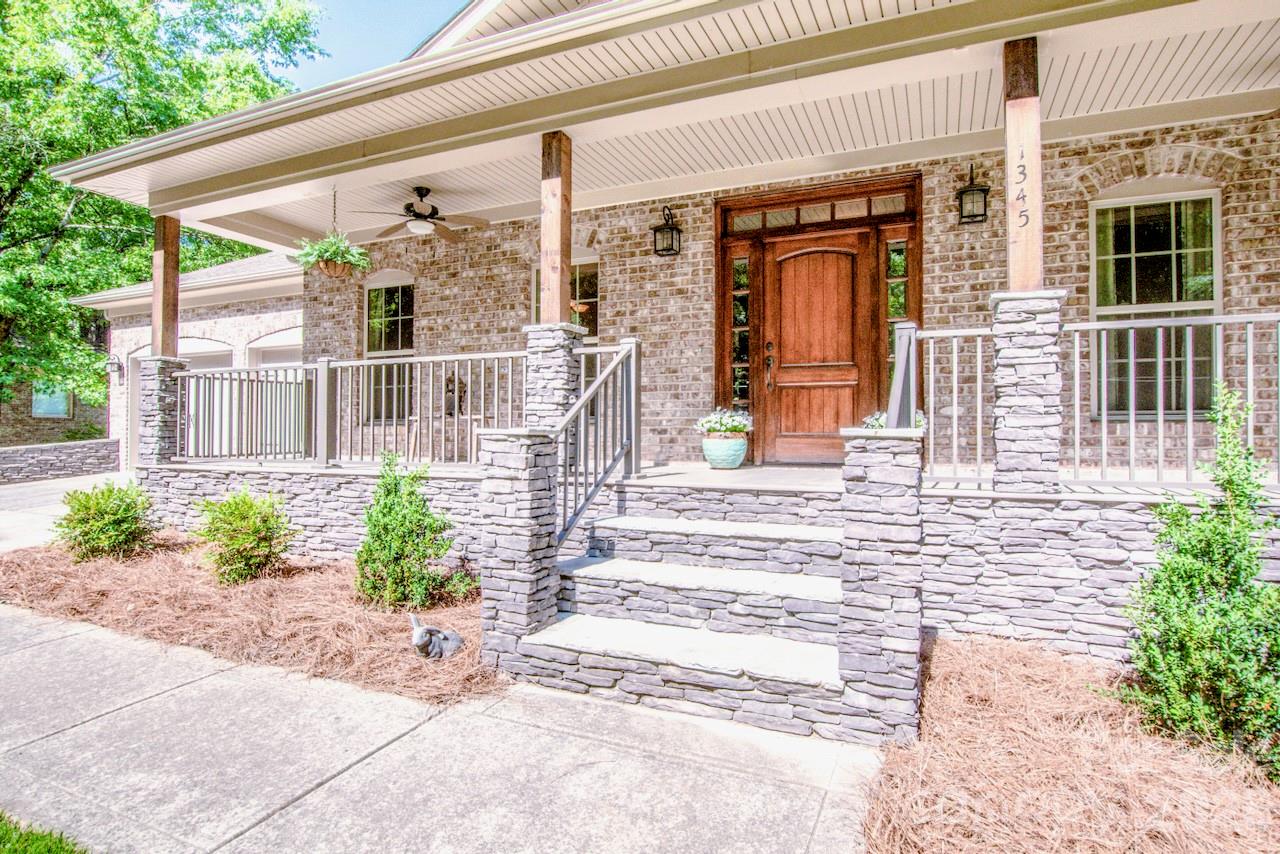Photo 2 of 1345 Timberlane Terrace, Mooresville, NC