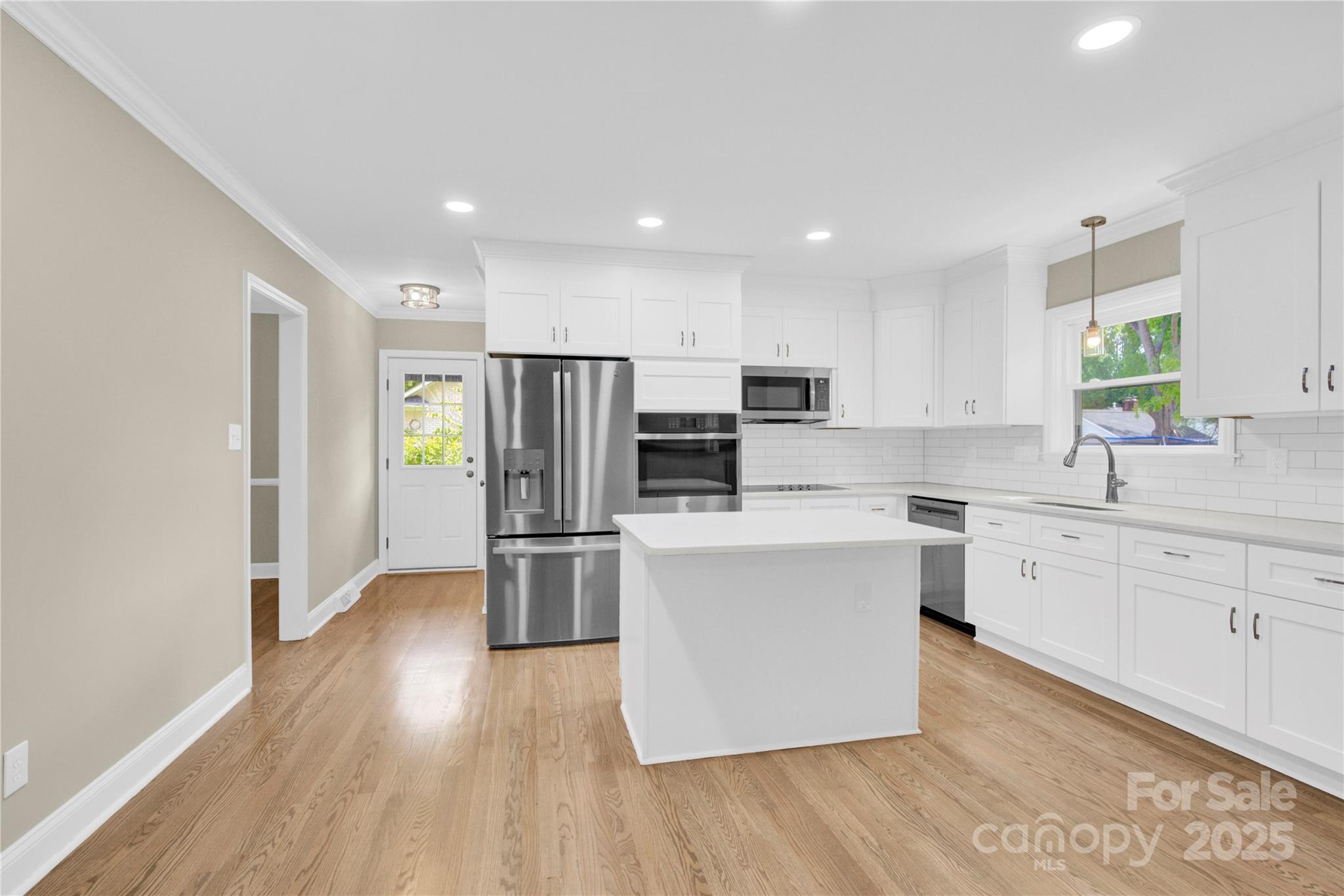 Photo 11 of 6600 Knightswood Drive, Charlotte, NC