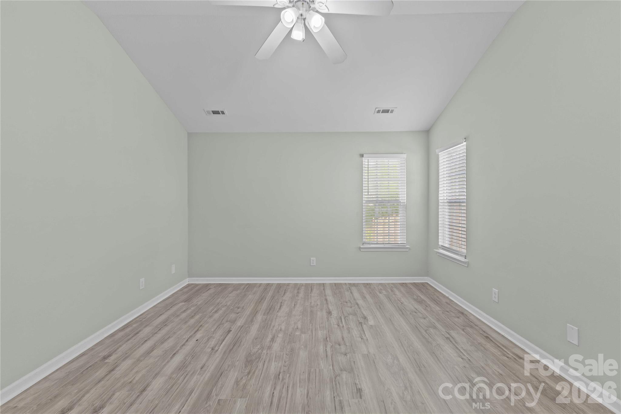 Photo 21 of 17300 Commons Crossing Drive, Charlotte, NC