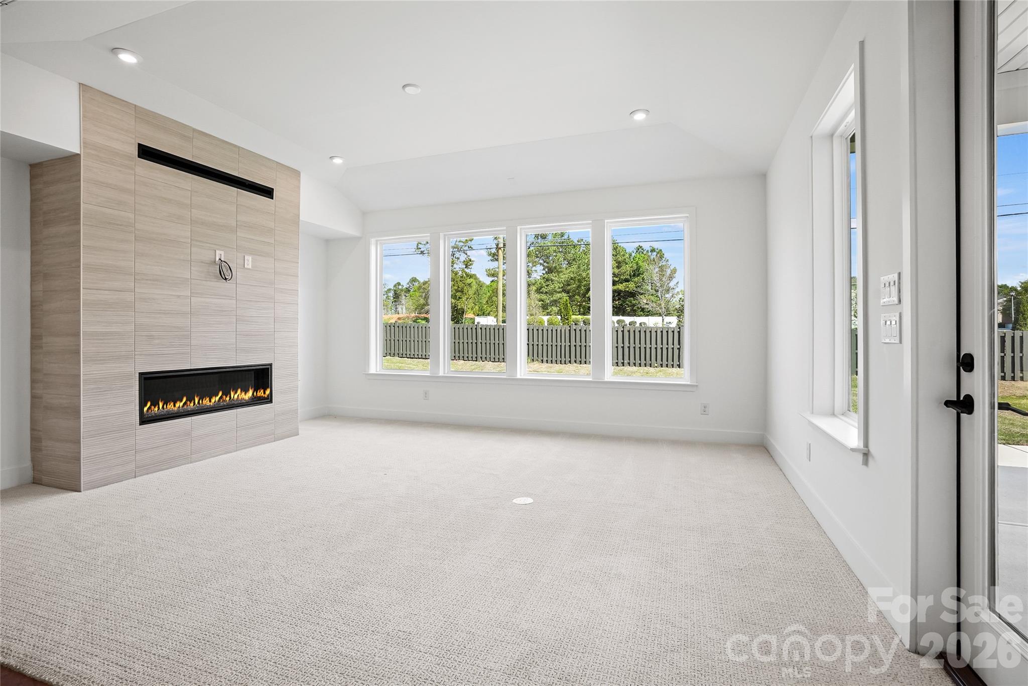 Photo 18 of 13915 Penbury Lane, Charlotte, NC