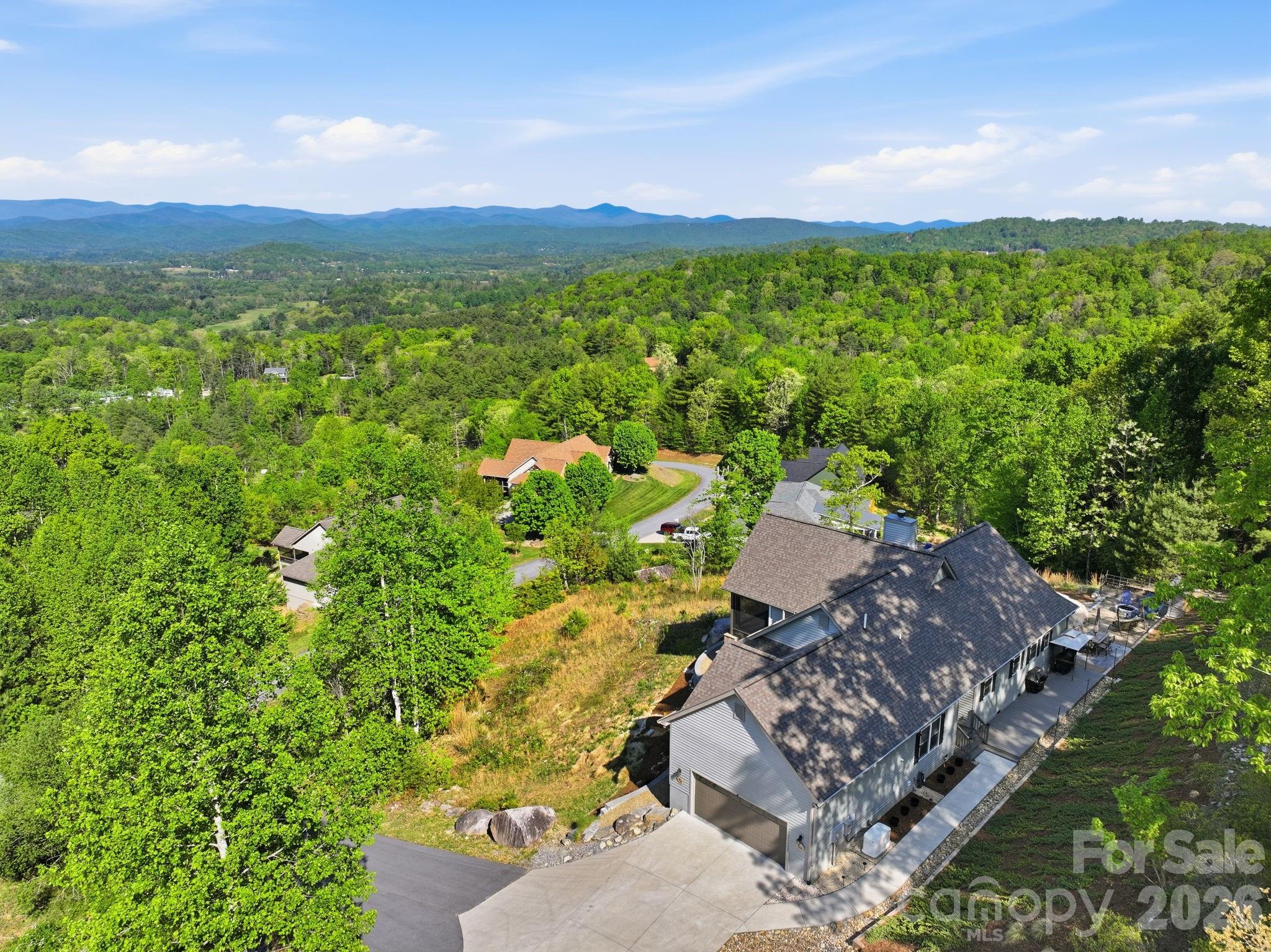 467 Crystal Heights Drive, Hendersonville, NC - photo 39 of 44