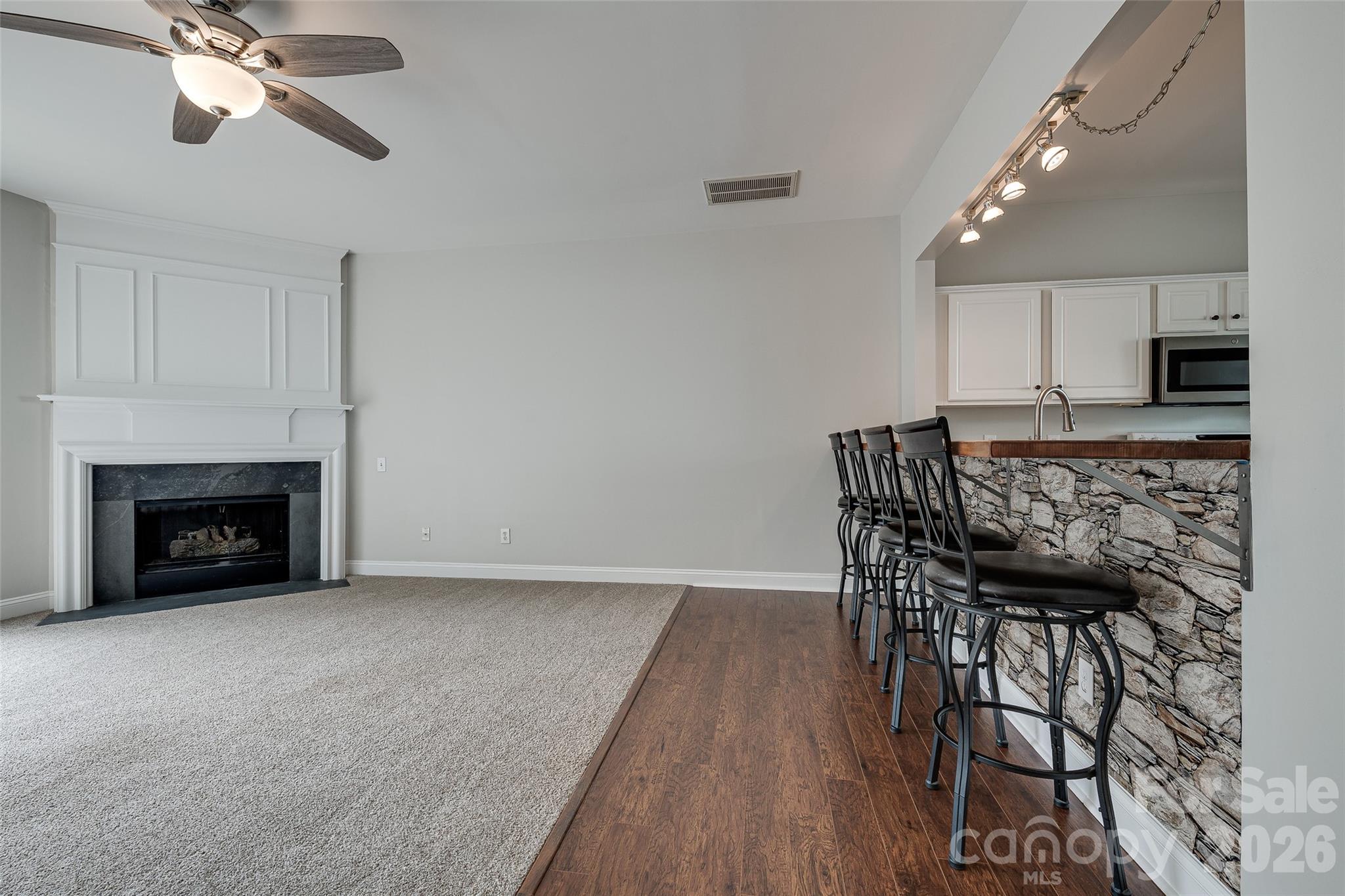 Photo 9 of 3186 Mannington Drive, Charlotte, NC