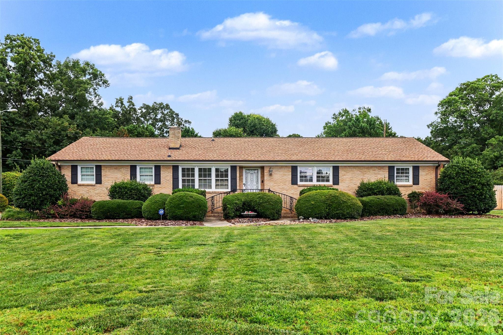114 Carderock Court, Charlotte, NC