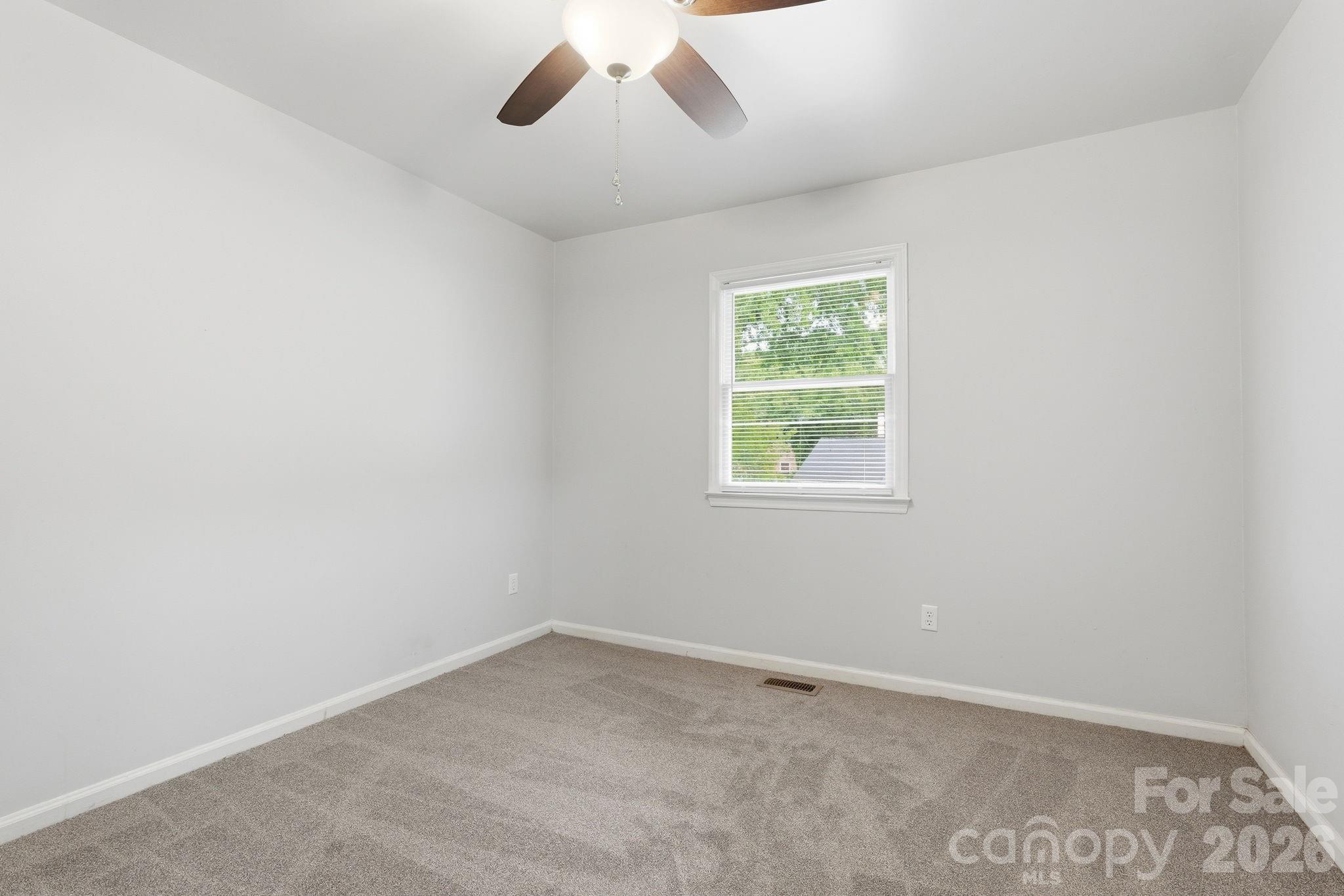 Photo 16 of 5918 Crape Myrtle Lane, Charlotte, NC