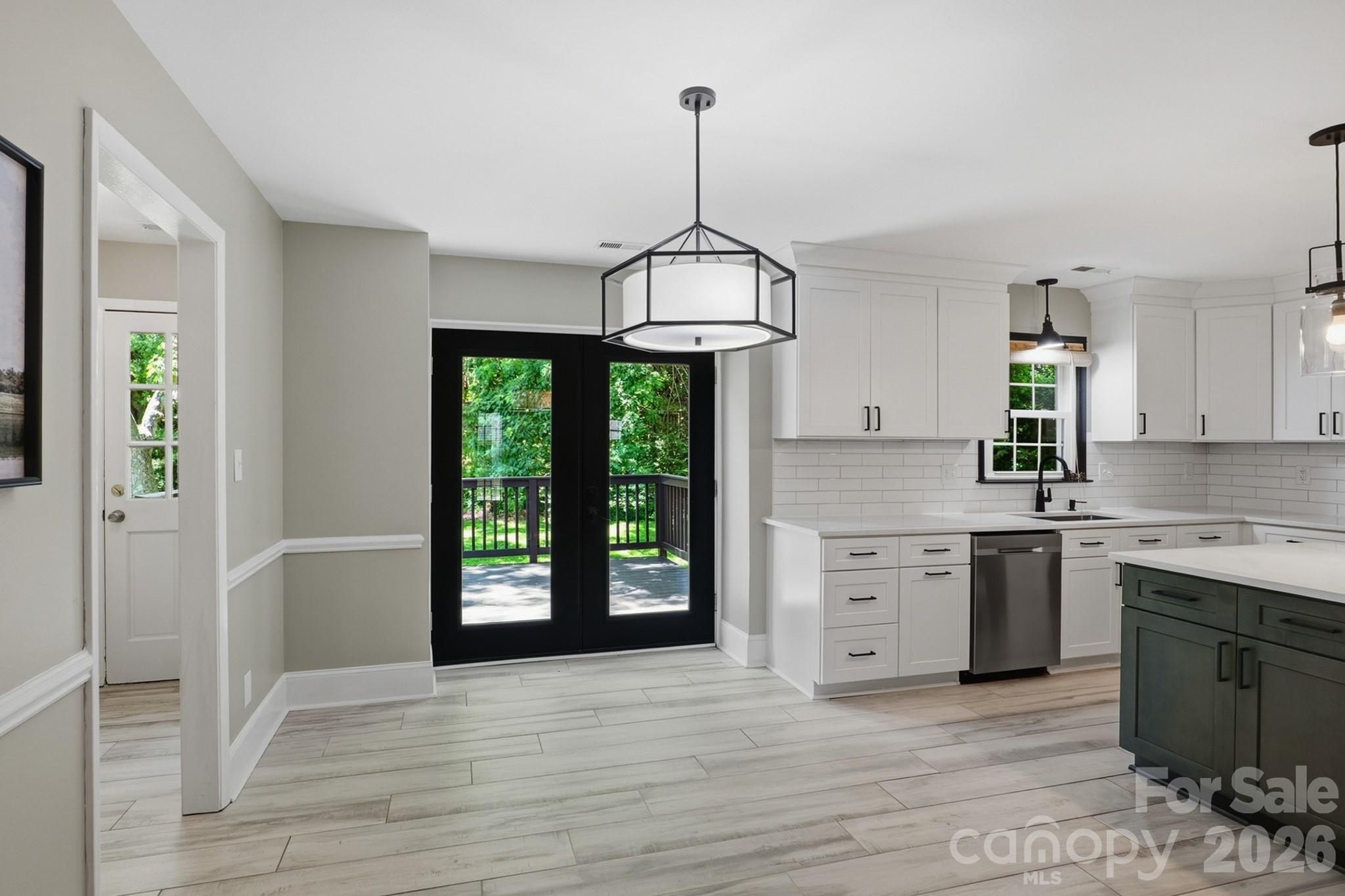 Photo 10 of 9918 Ridgemore Drive, Charlotte, NC