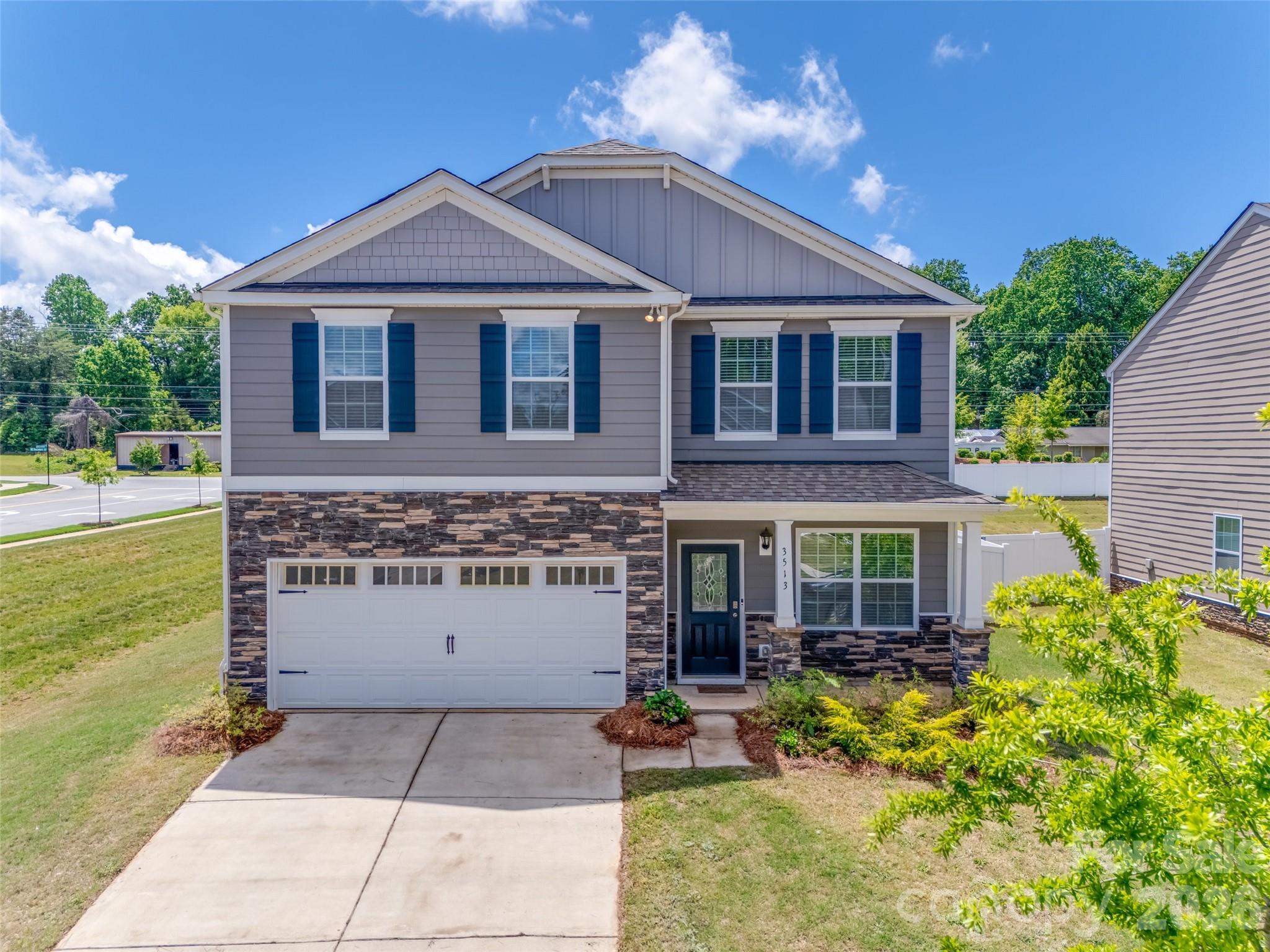 3513 Sycamore Crossing Court, Mount Holly, NC