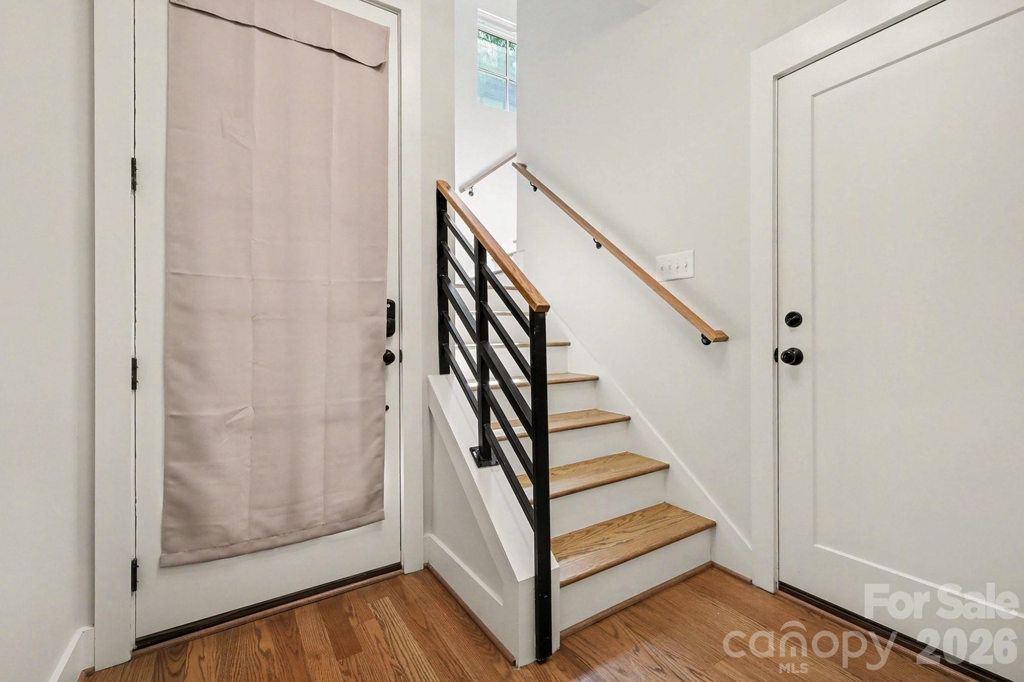 Photo 4 of 816 Madison Glen Lane, Charlotte, NC