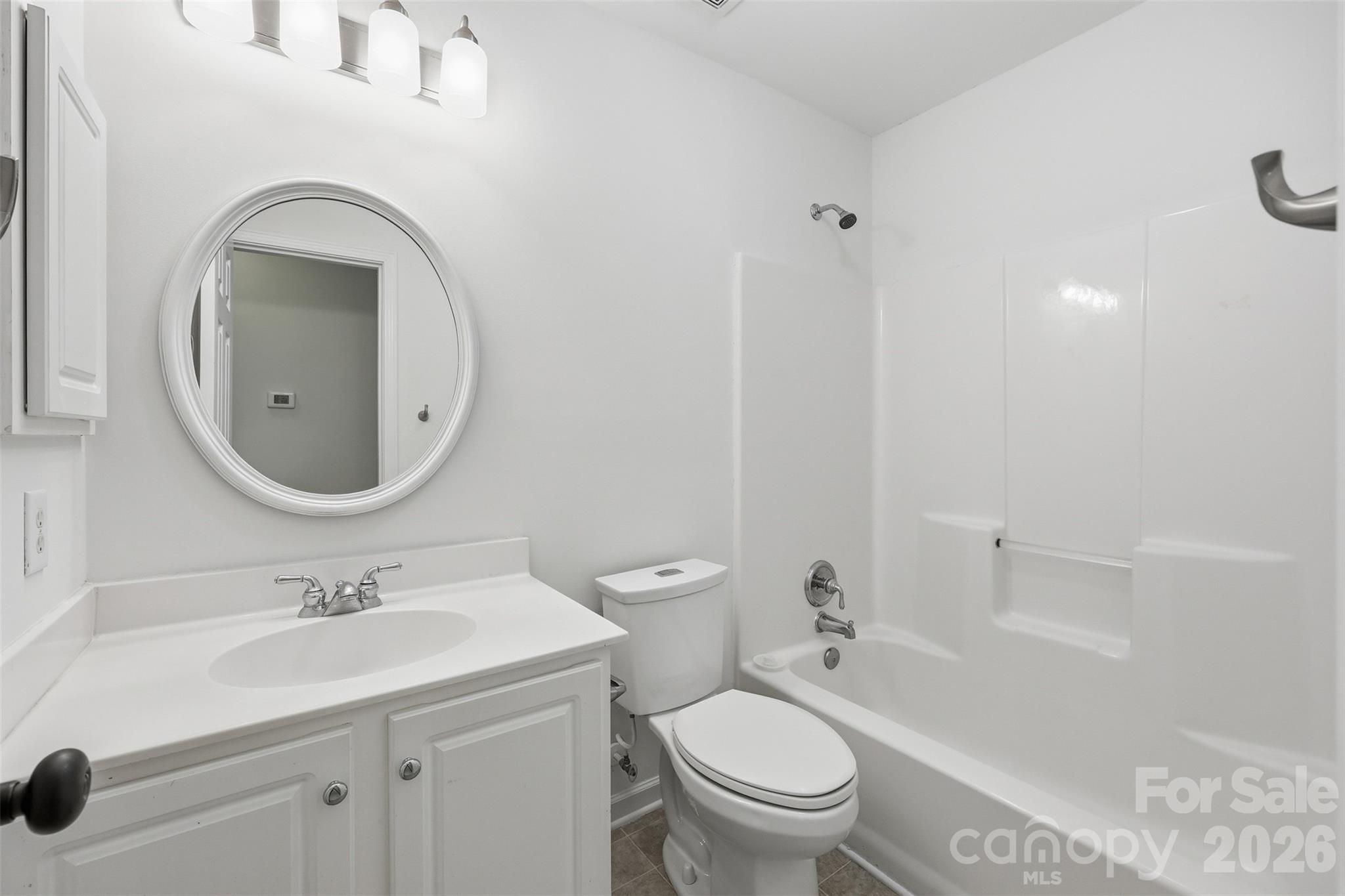 Home for sale at 6832 Charter Hills Road, Charlotte, NC — photo 16 of 28