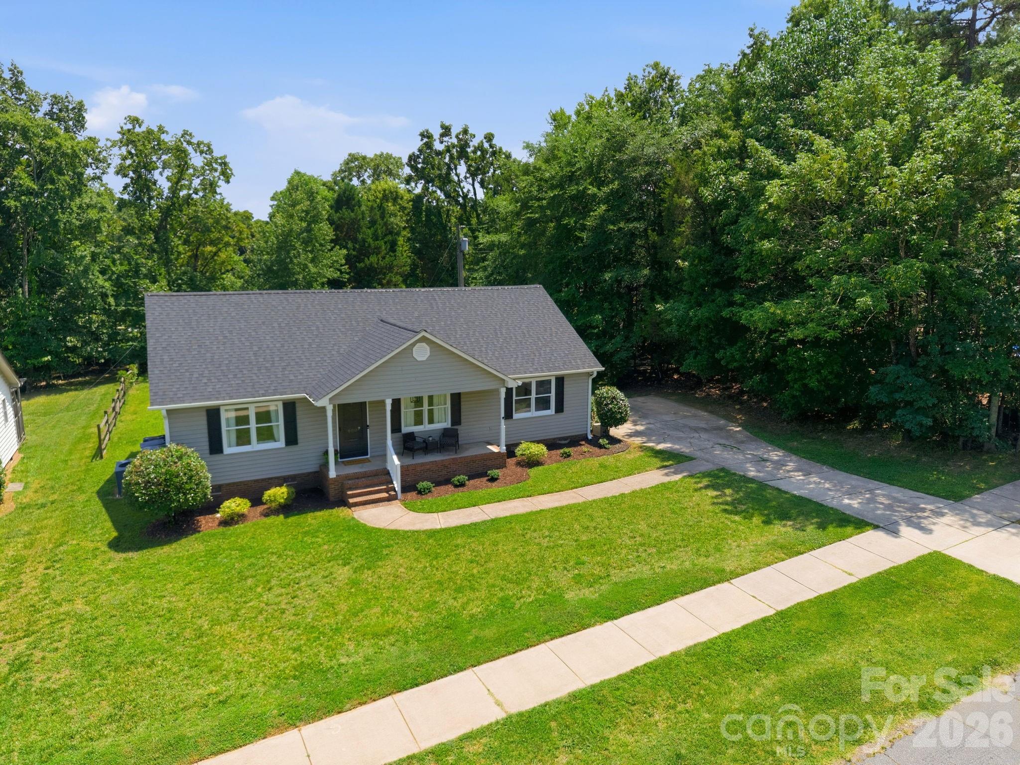 Photo 2 of 600 Gray Drive, Charlotte, NC