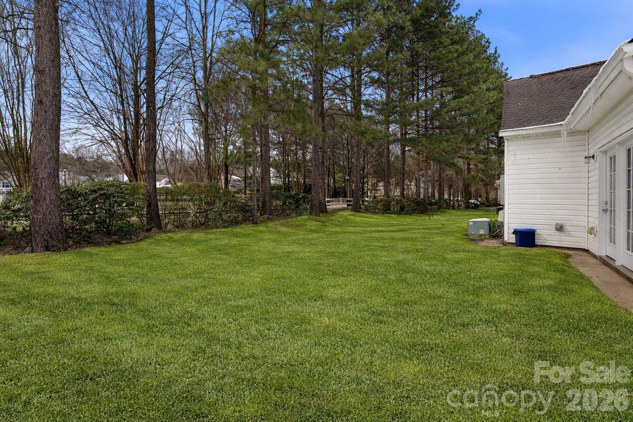 Photo 18 of 8221 Christmas Court, Charlotte, NC