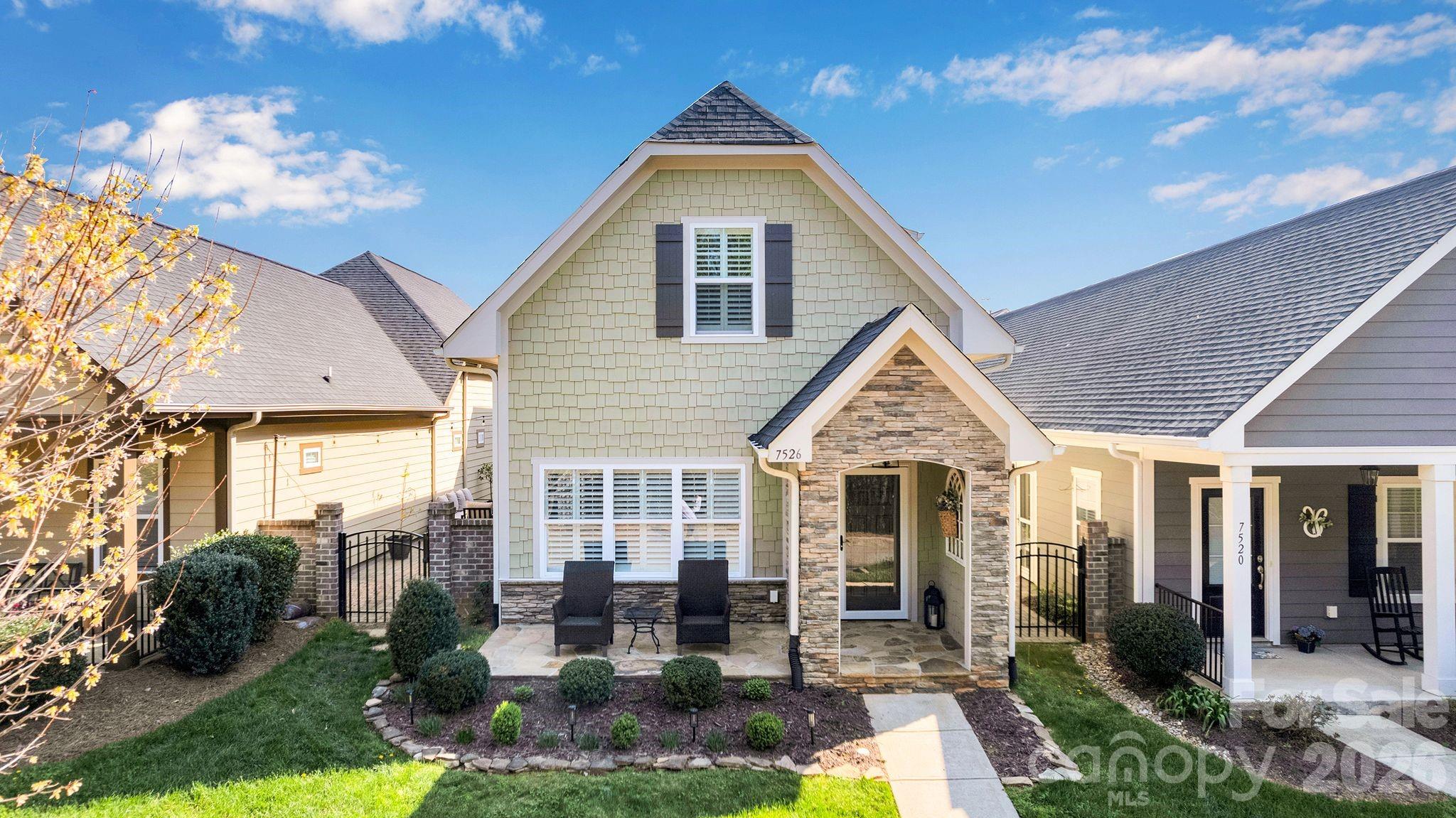 7526 Fairway Villa Circle, Denver, NC