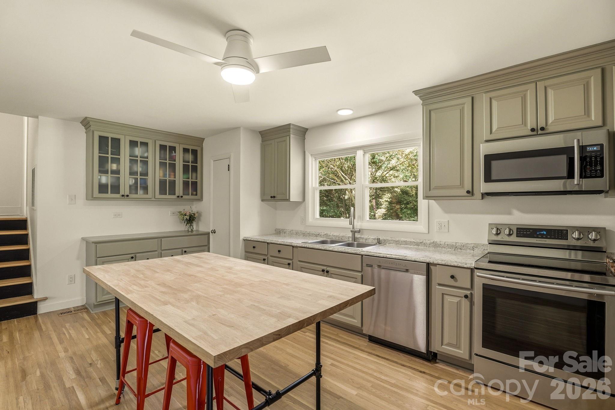 Photo 12 of 181 Woodlynn Drive, Charlotte, NC
