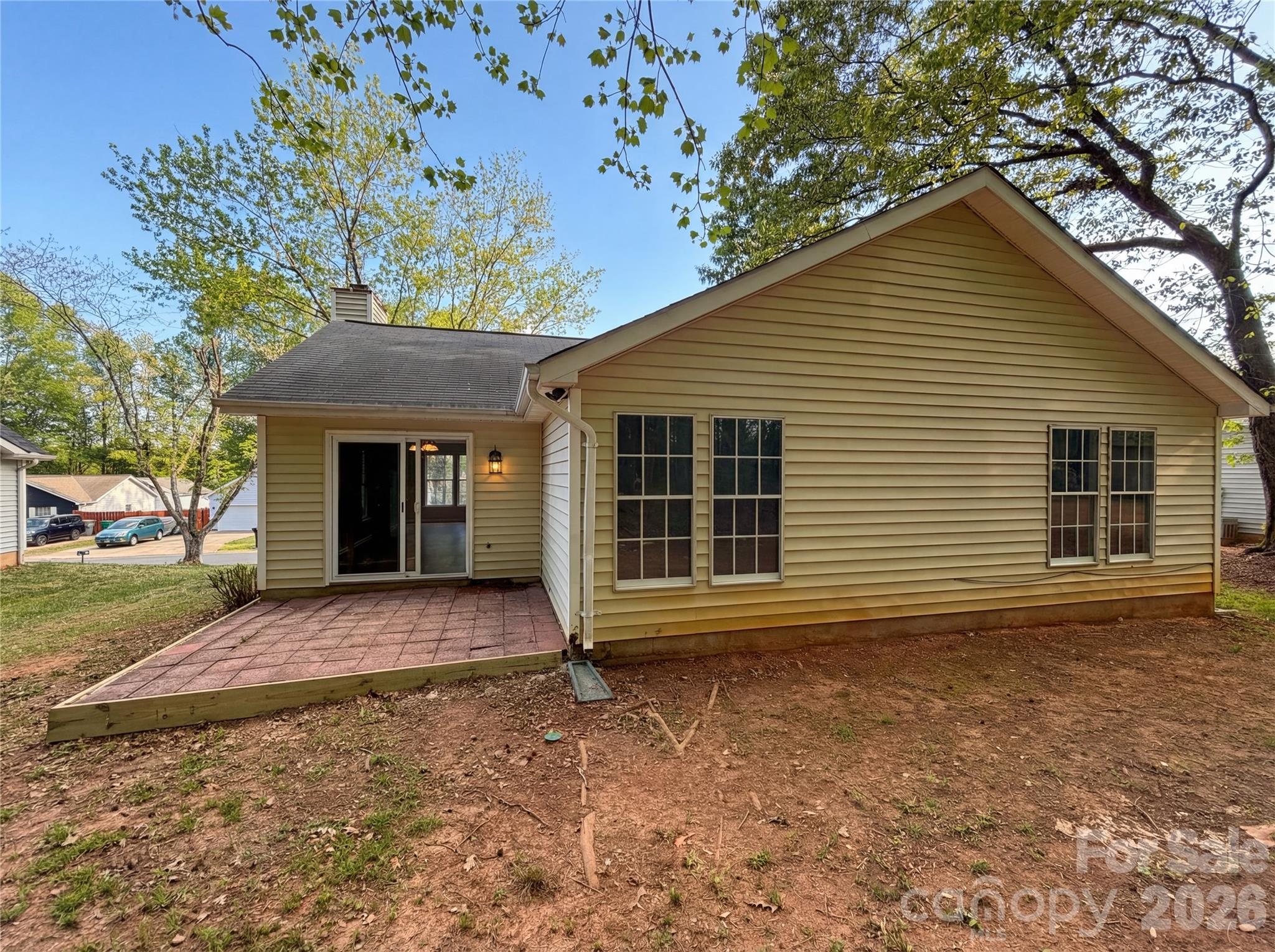 Photo 17 of 2324 Valleyview Drive, Charlotte, NC