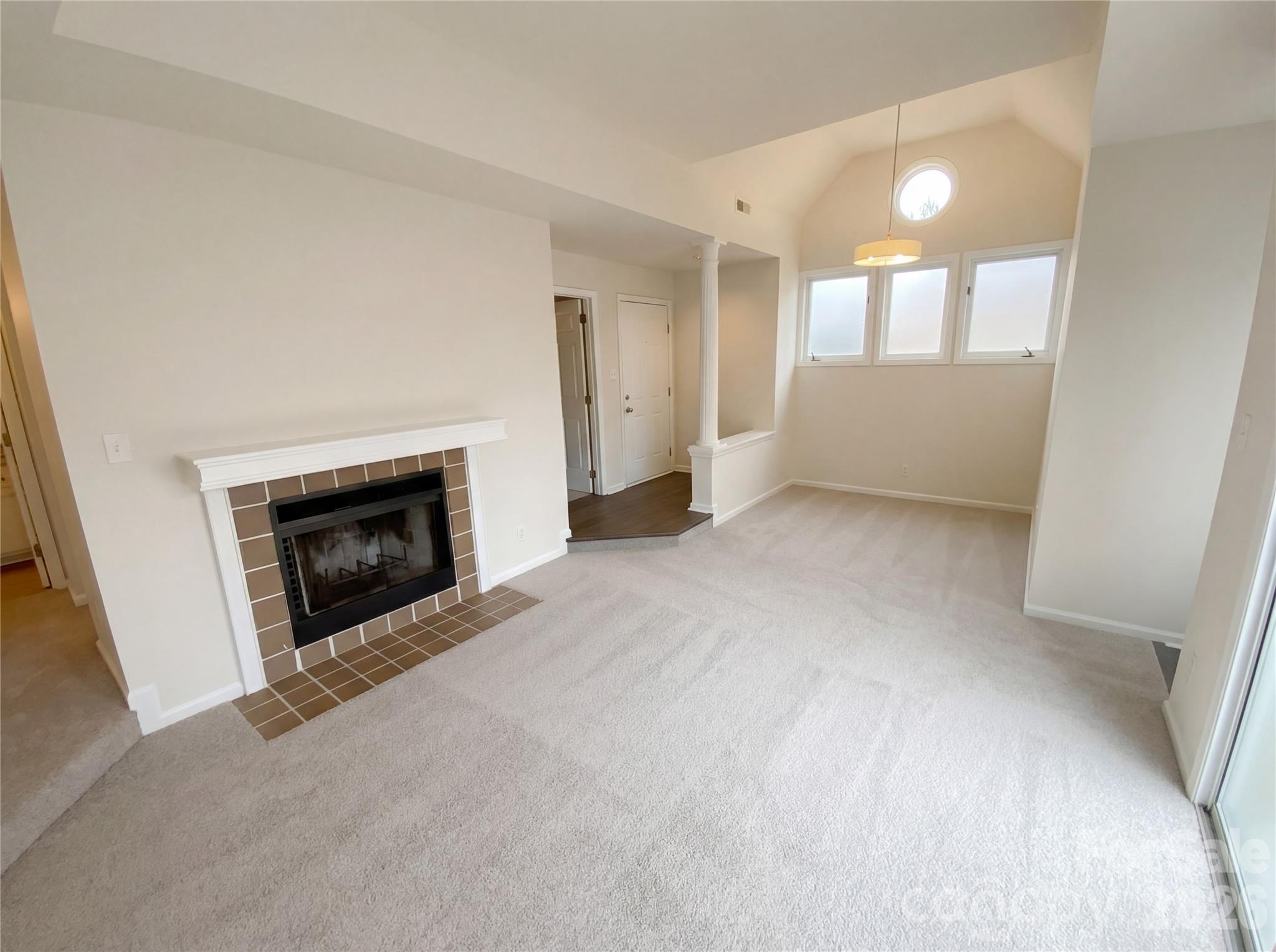 Photo 3 of 1101 E Morehead Street33, Charlotte, NC