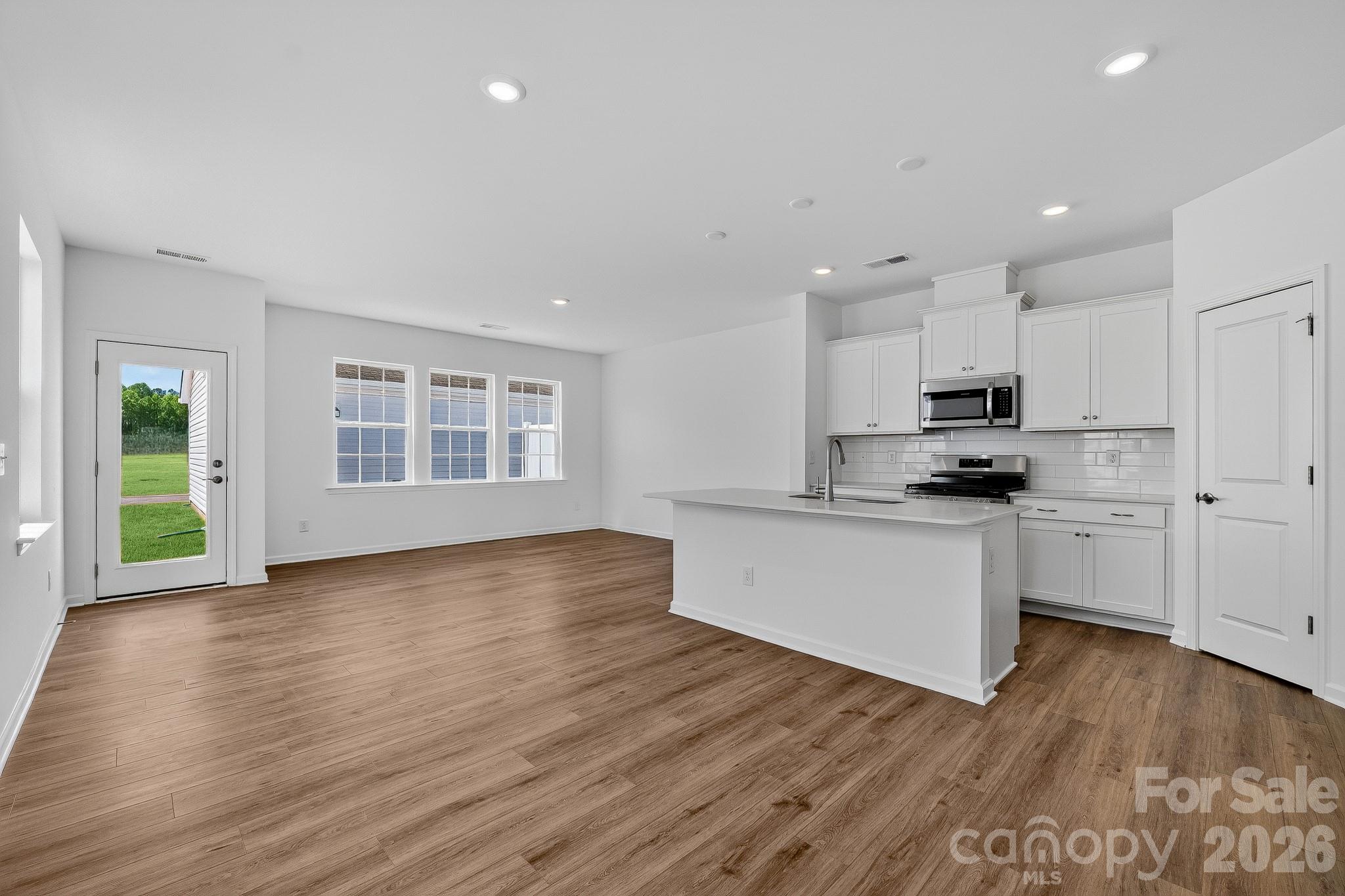 Photo 7 of 8113 Old Dowd Road190, Charlotte, NC