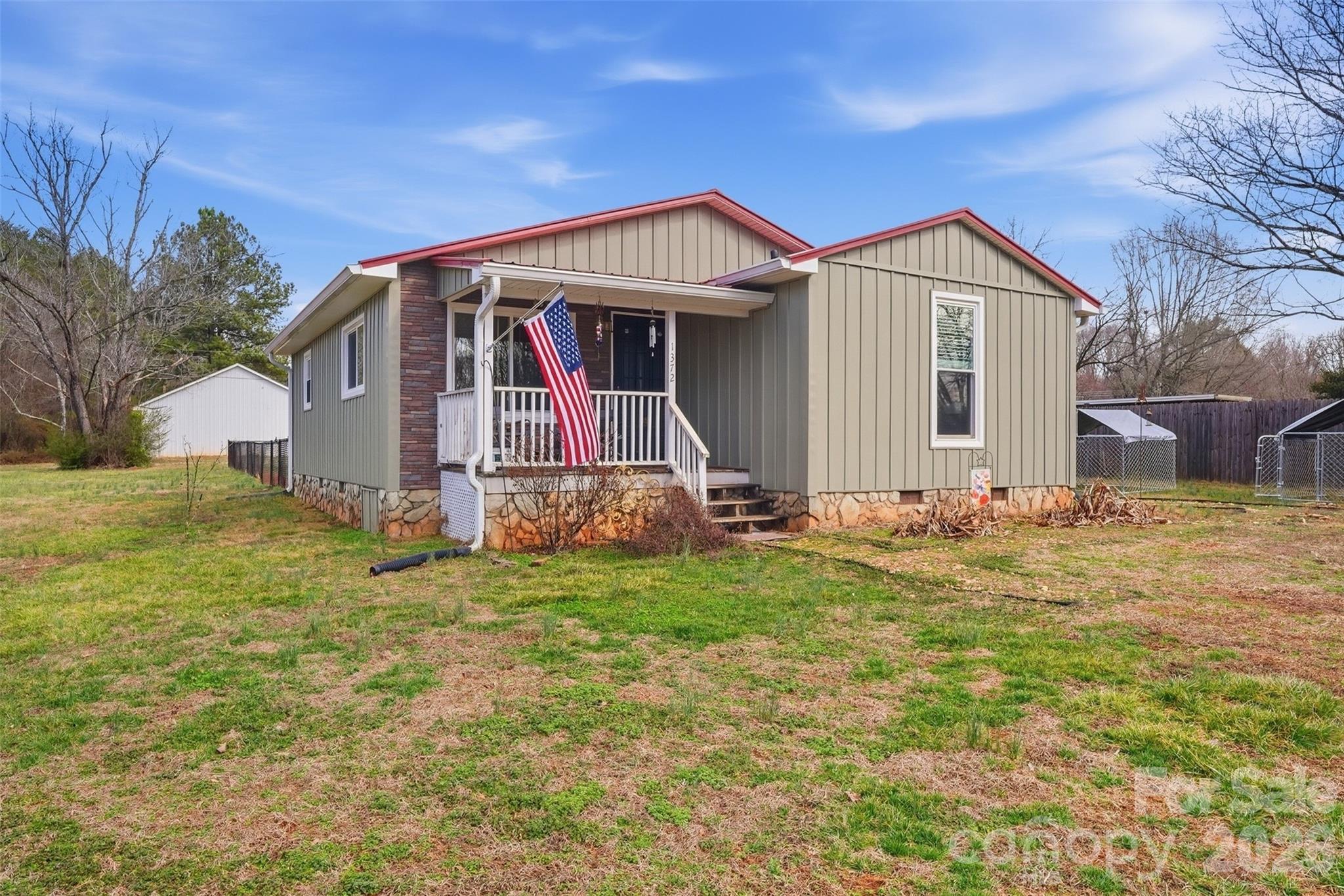 Photo 3 of 1372 Lucy Drive, Lincolnton, NC