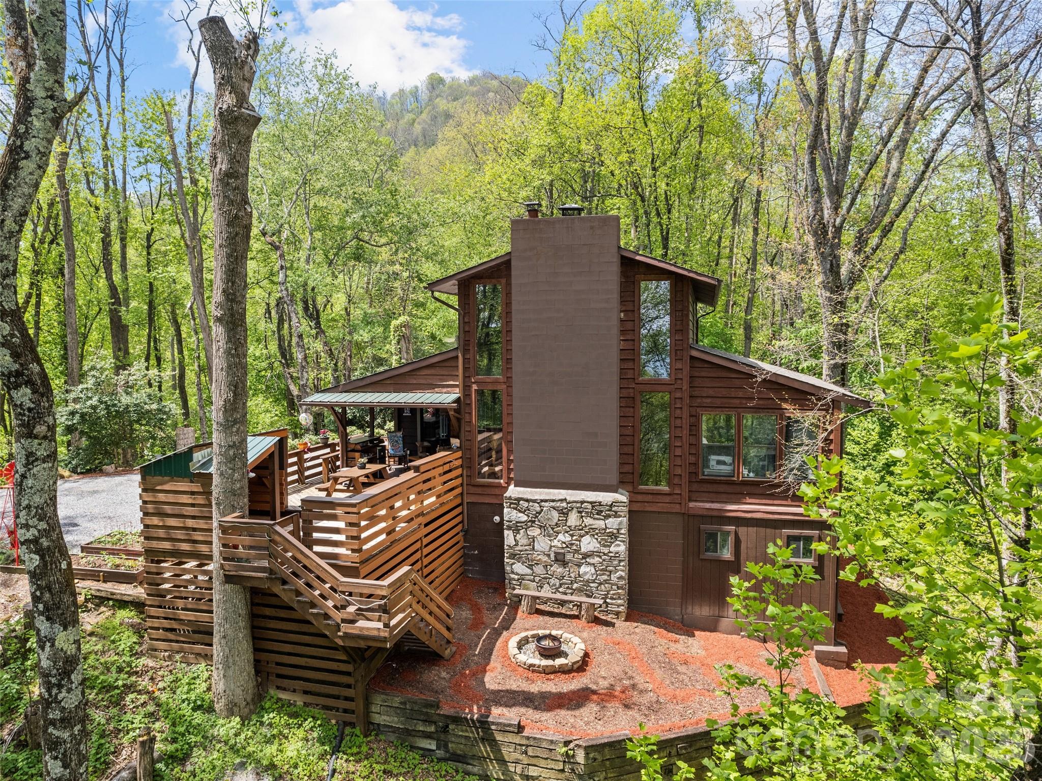 2863 Heath Peak Road, Waynesville, NC - photo 7 of 49