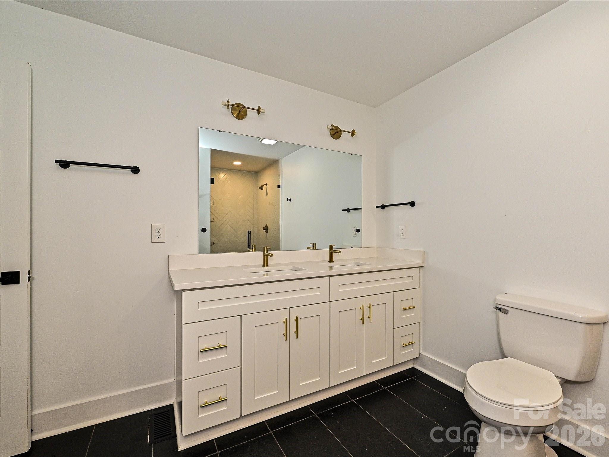 Photo 17 of 5623 Ruth Drive, Charlotte, NC