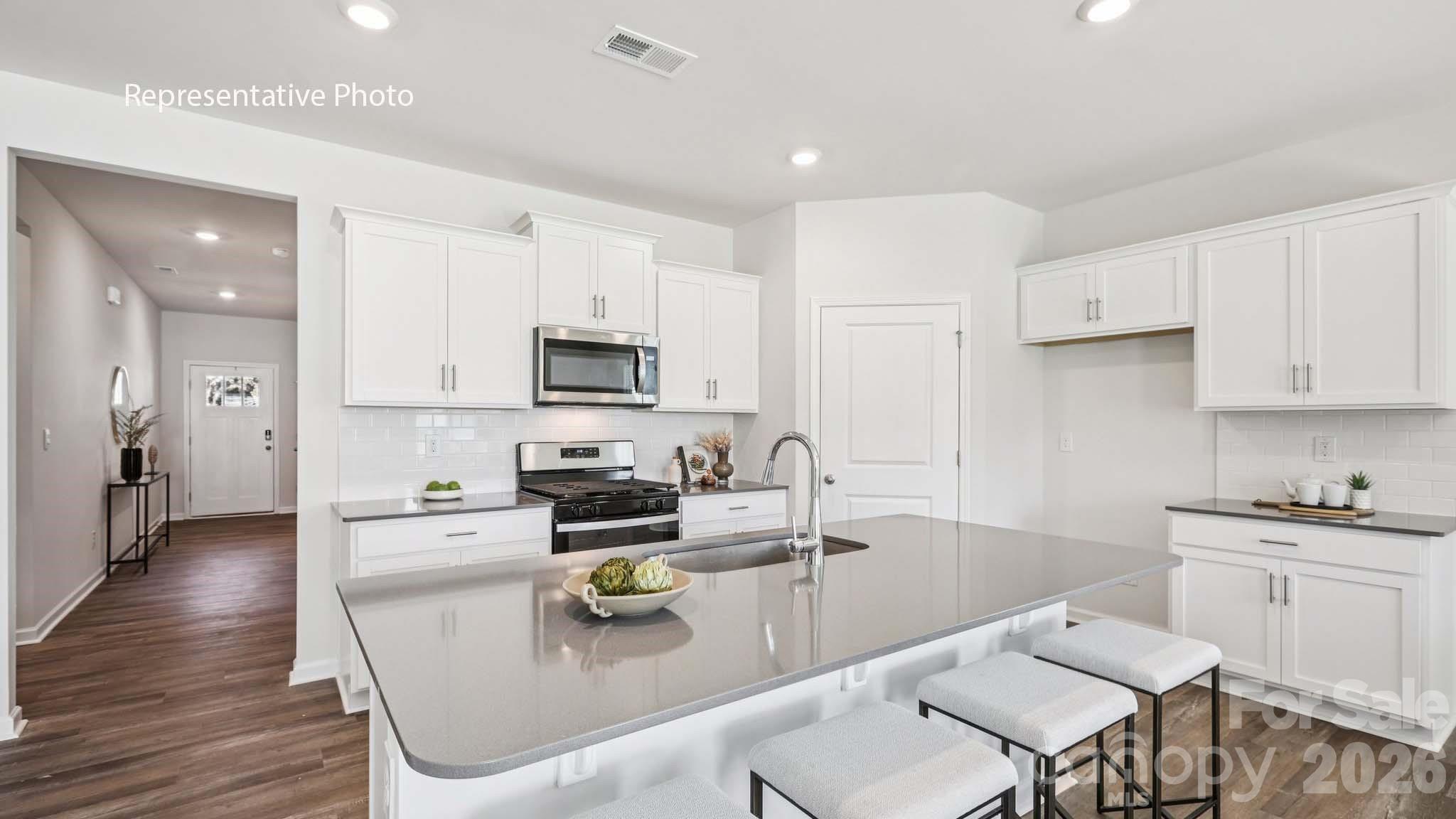 Photo 4 of 3615 Honey Locust Lane, Gastonia, NC