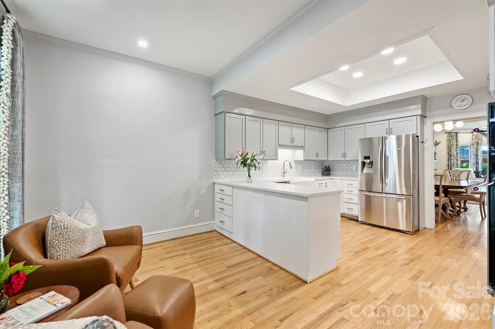 Photo 9 of 2320 Selwyn Avenue, Charlotte, NC