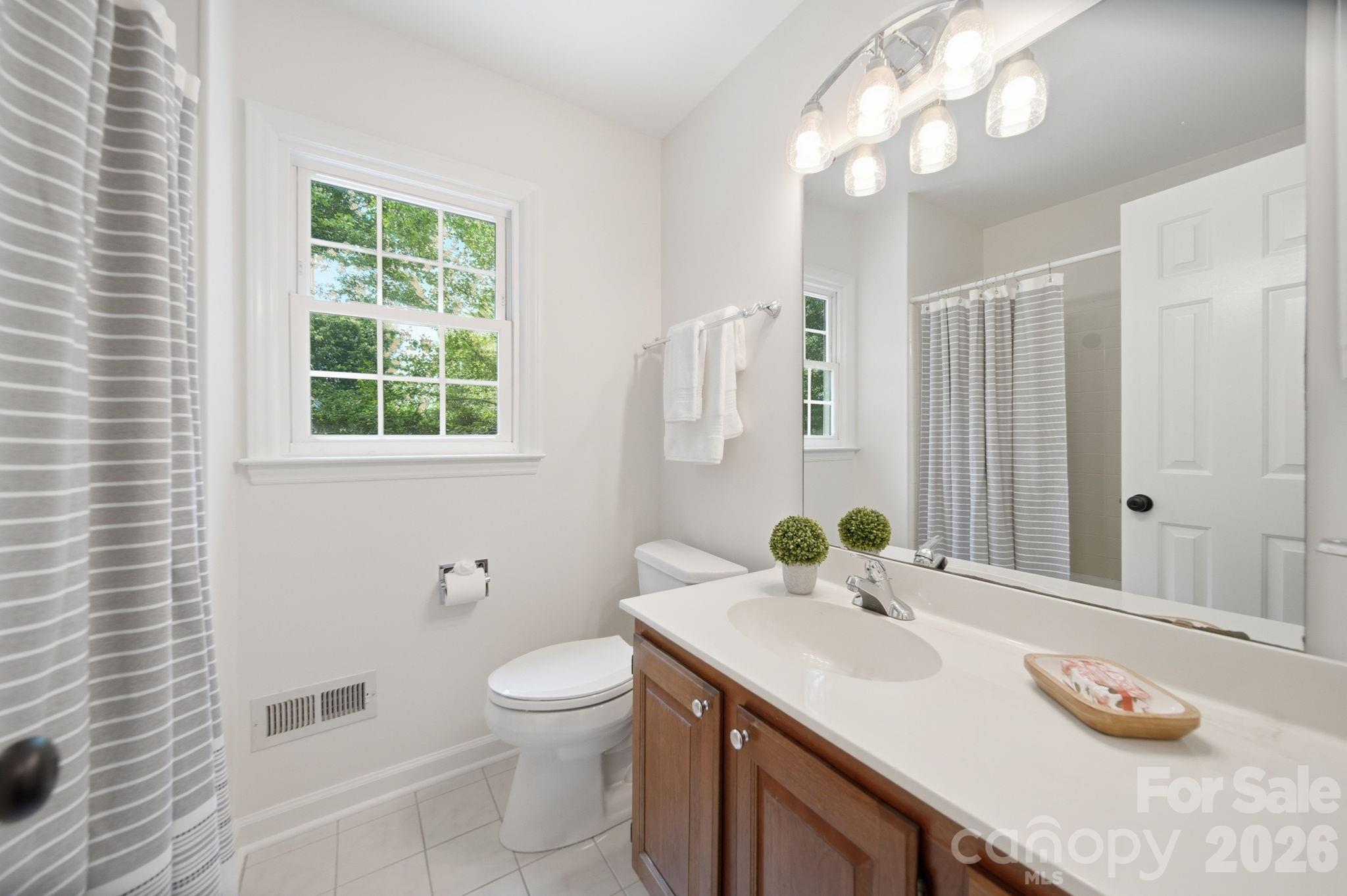 Home for sale at 5600 Carmel Station Avenue, Charlotte, NC — photo 38 of 47