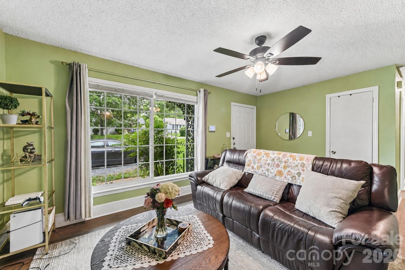 Home for sale at 933 Clanton Road, Charlotte, NC — photo 5 of 25