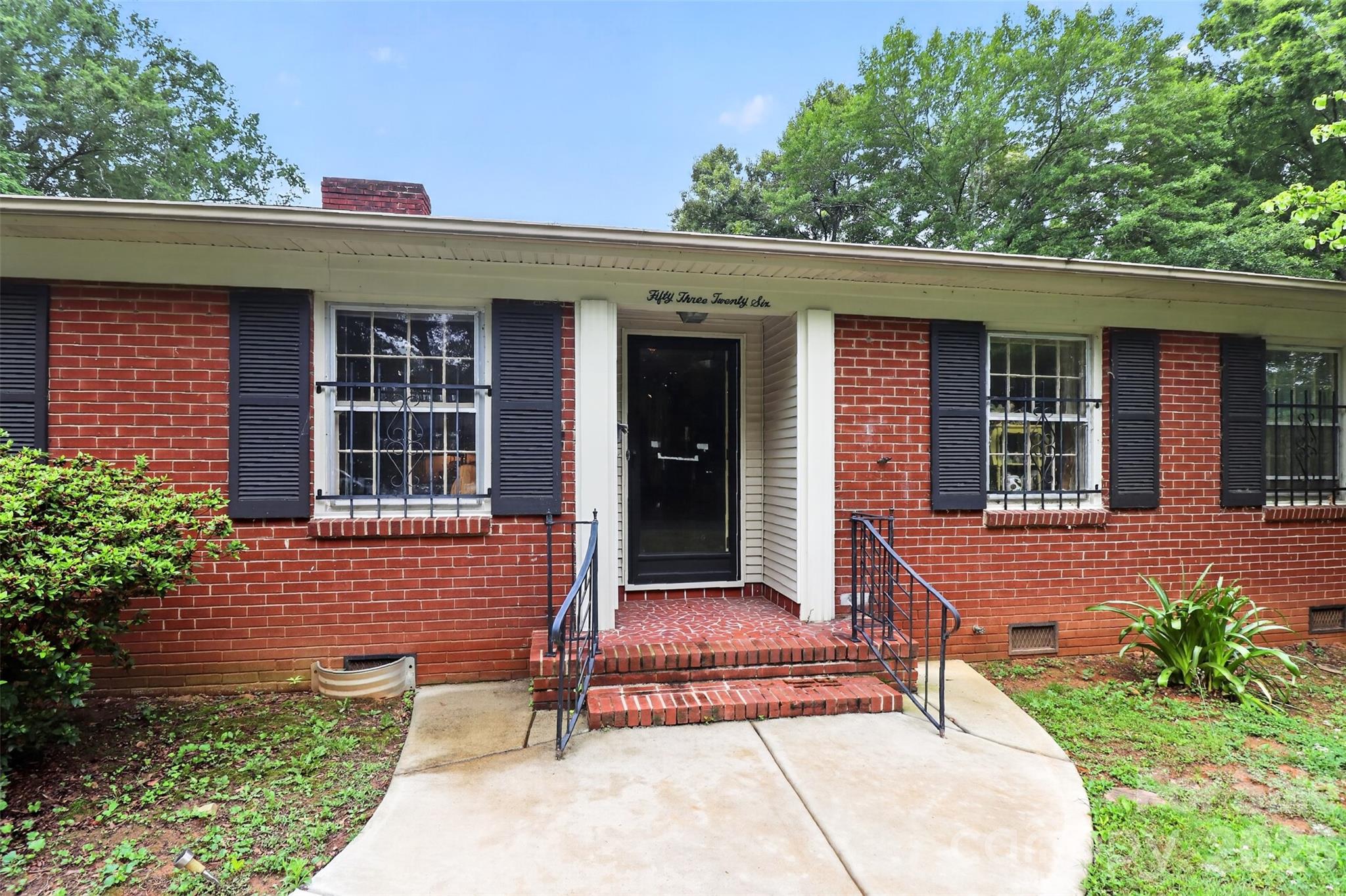 Photo 2 of 5326 Robinhood Road, Charlotte, NC