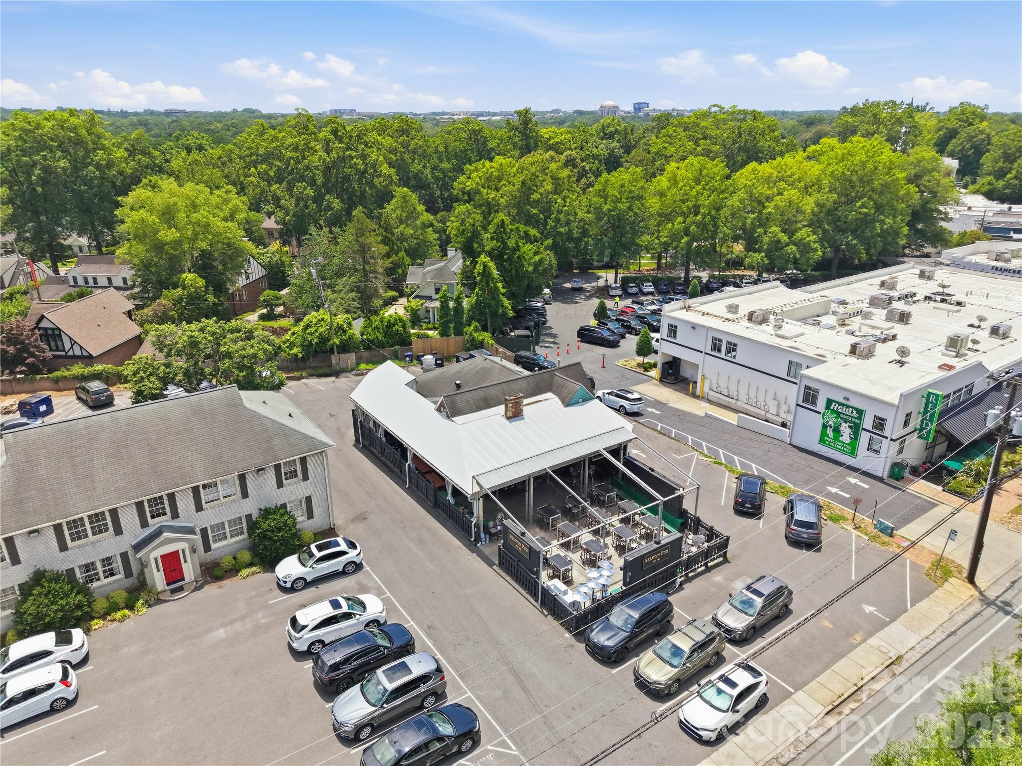 Photo 40 of 2946 Selwyn Avenue112, Charlotte, NC