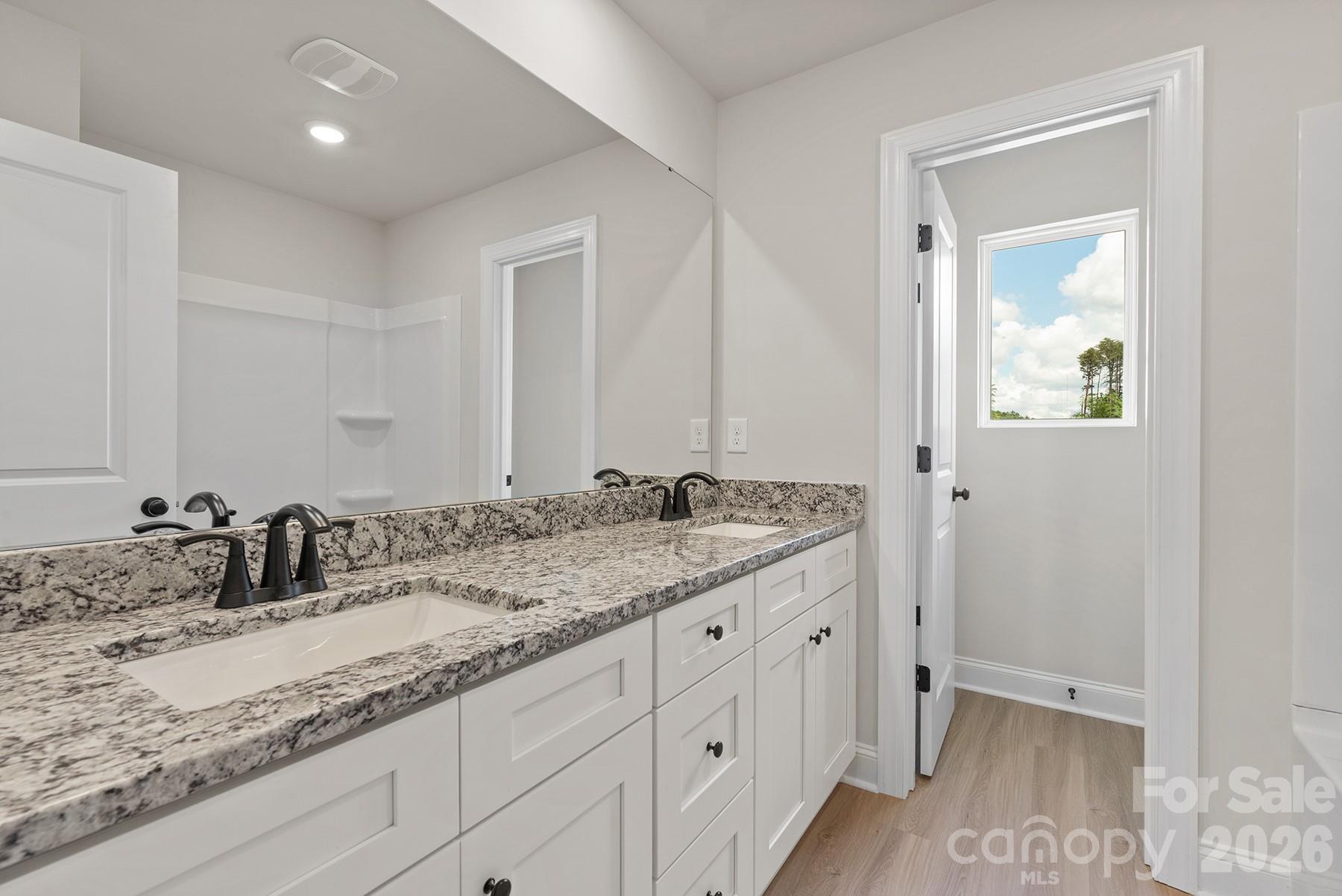 Photo 16 of 6513 Fairford Drive, Charlotte, NC