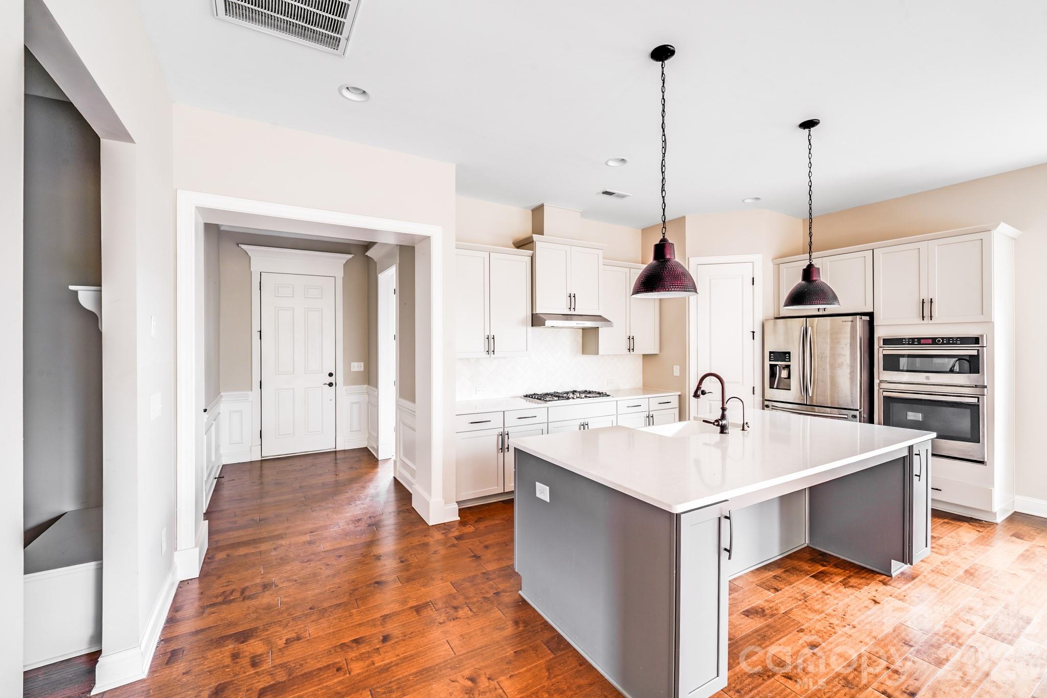 Photo 3 of 16004 Deer River Road, Charlotte, NC