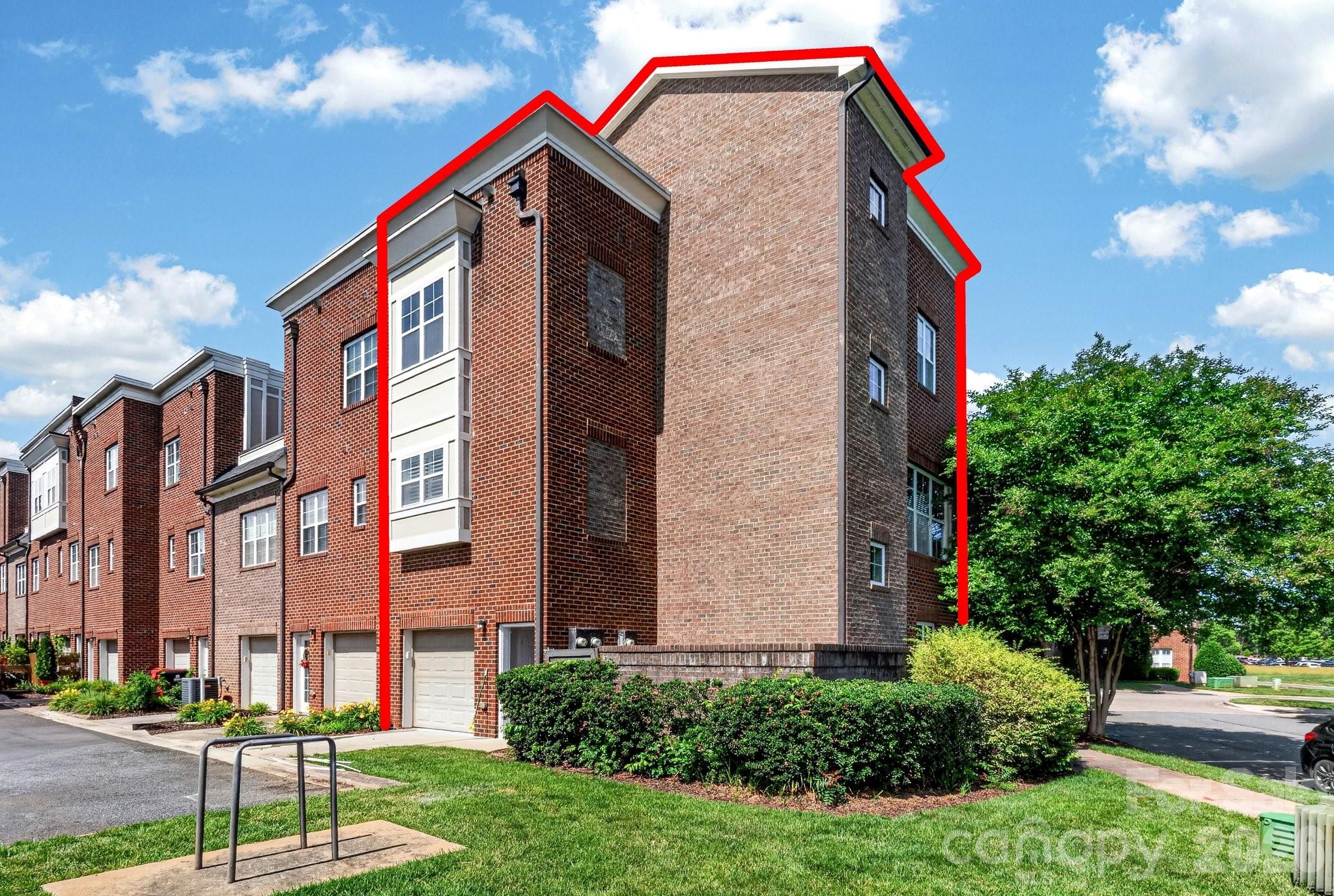 262 Harbour Place Drive15, Davidson, NC - photo 2 of 36