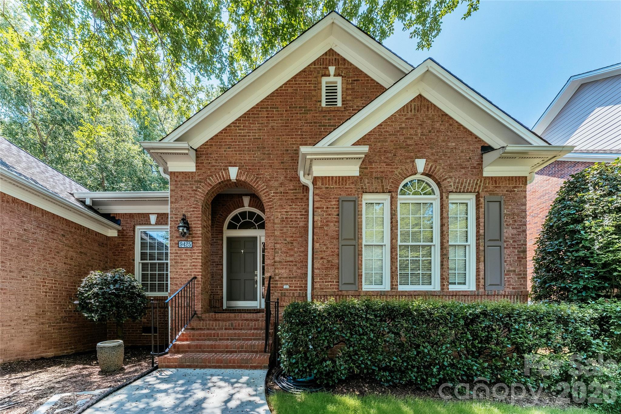 Photo 2 of 9425 Briarwick Lane, Charlotte, NC