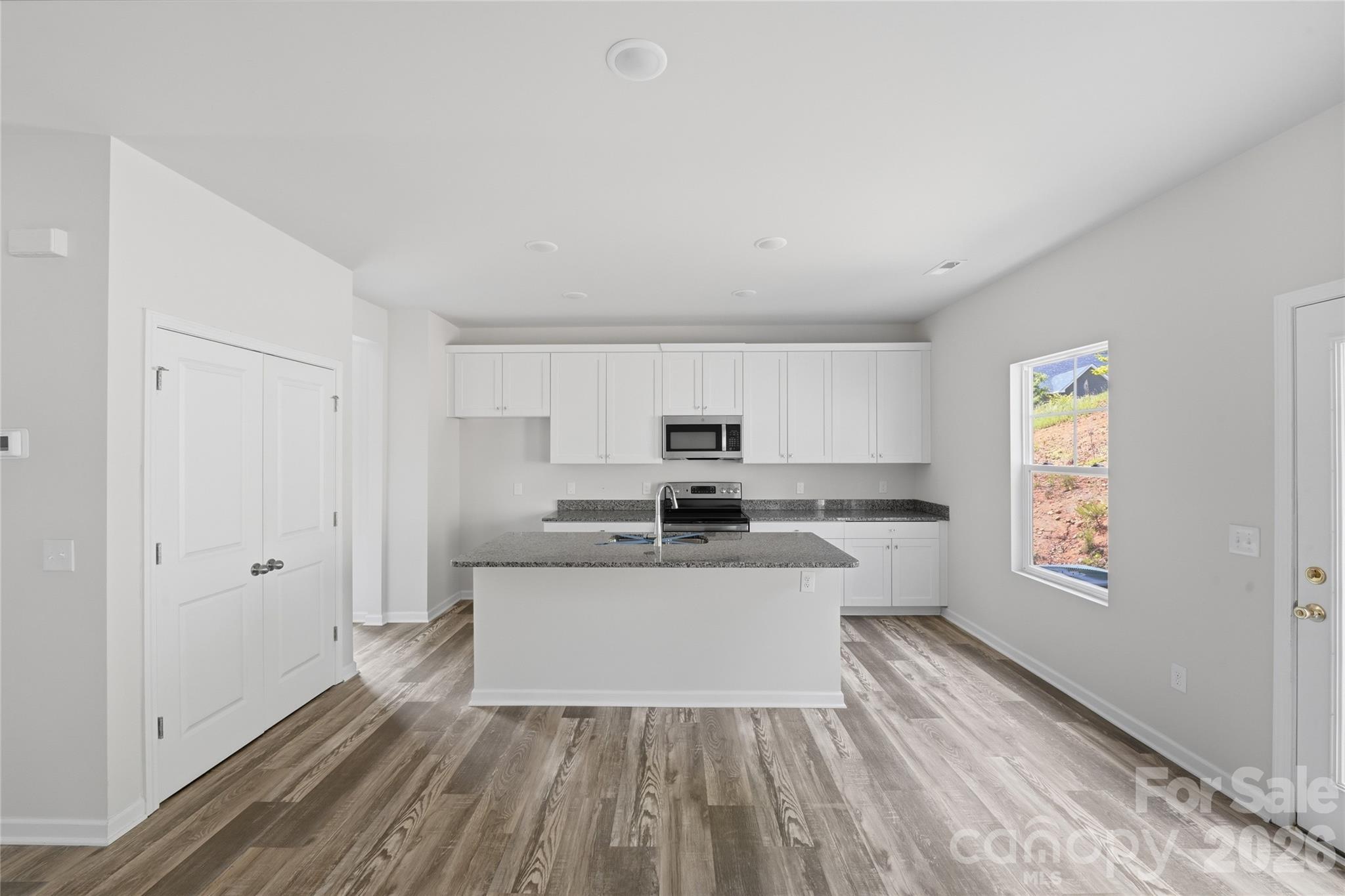5145 Mark Drive NE, Hickory, NC - photo 17 of 43