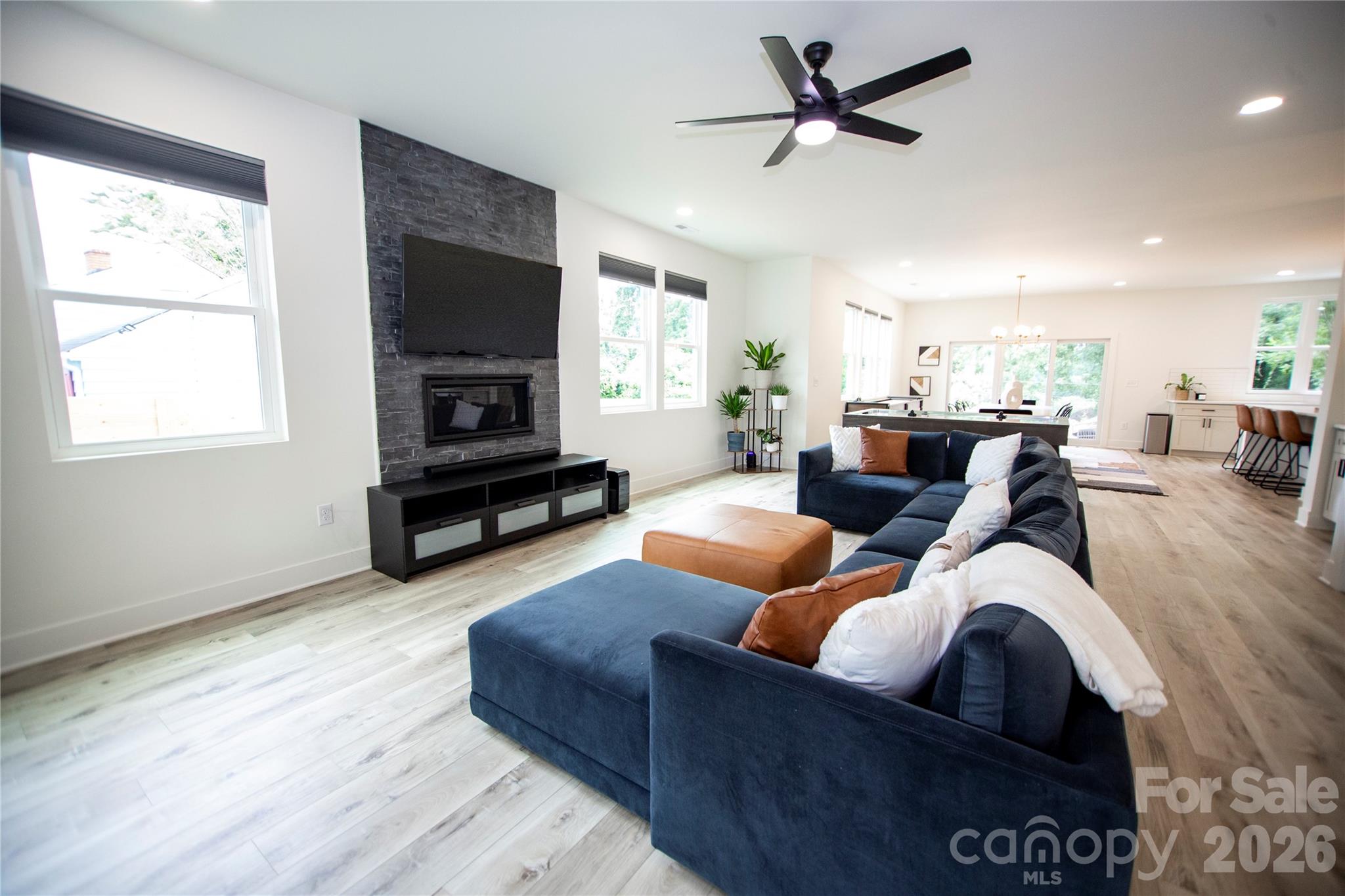 Photo 3 of 2629 Phillips Avenue, Charlotte, NC