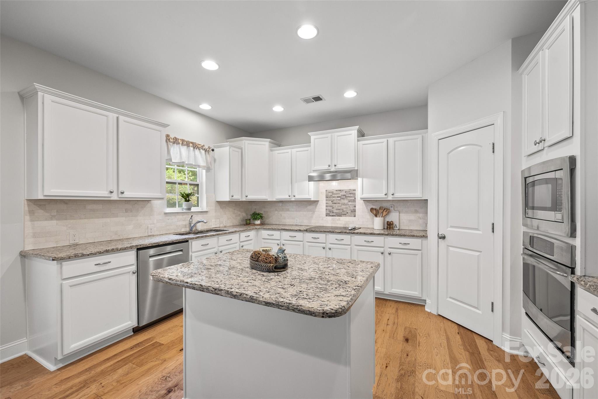 Photo 16 of 16846 Rudence Court, Charlotte, NC