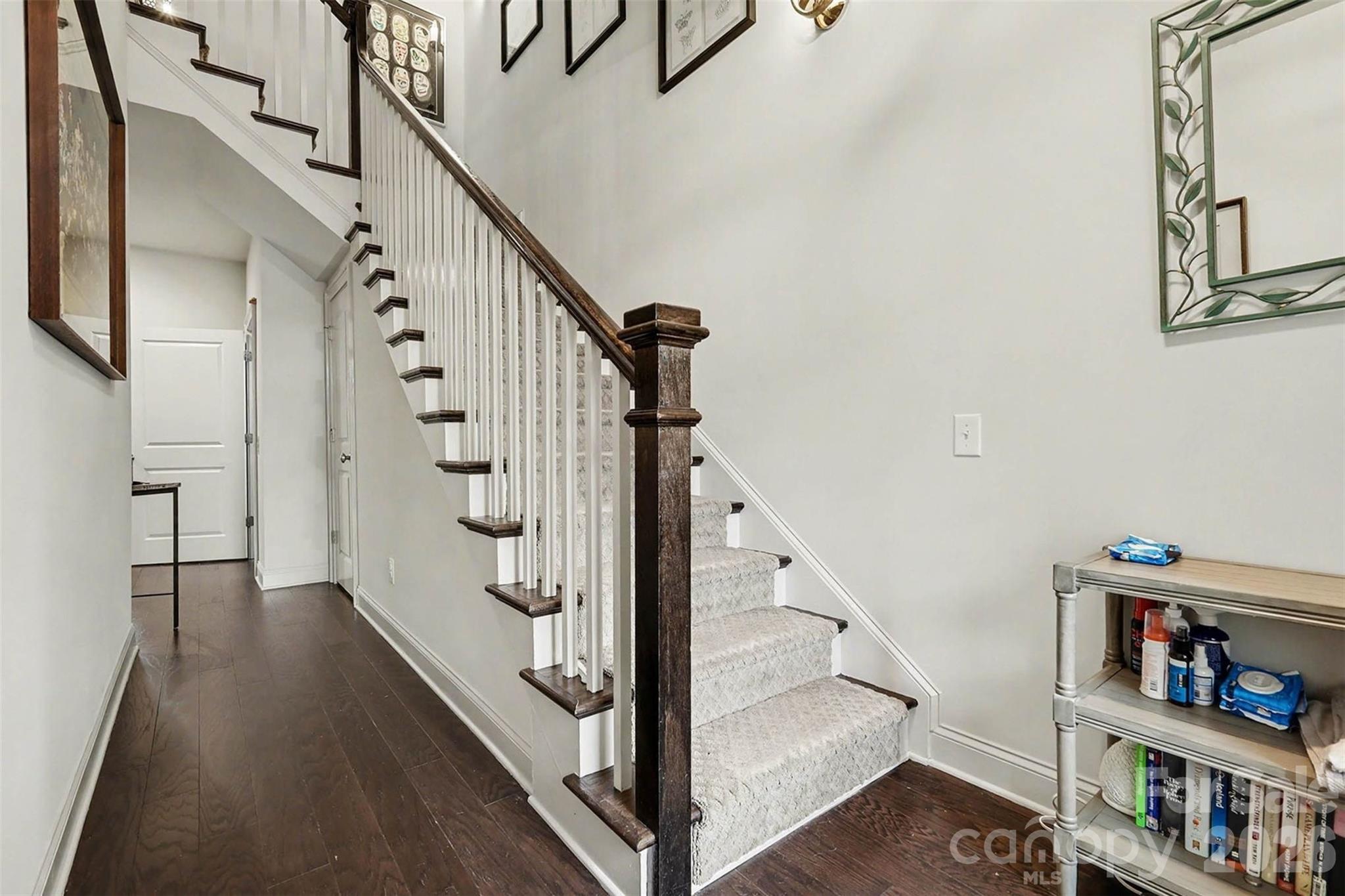 Photo 5 of 3030 Fairview Villa Court, Charlotte, NC