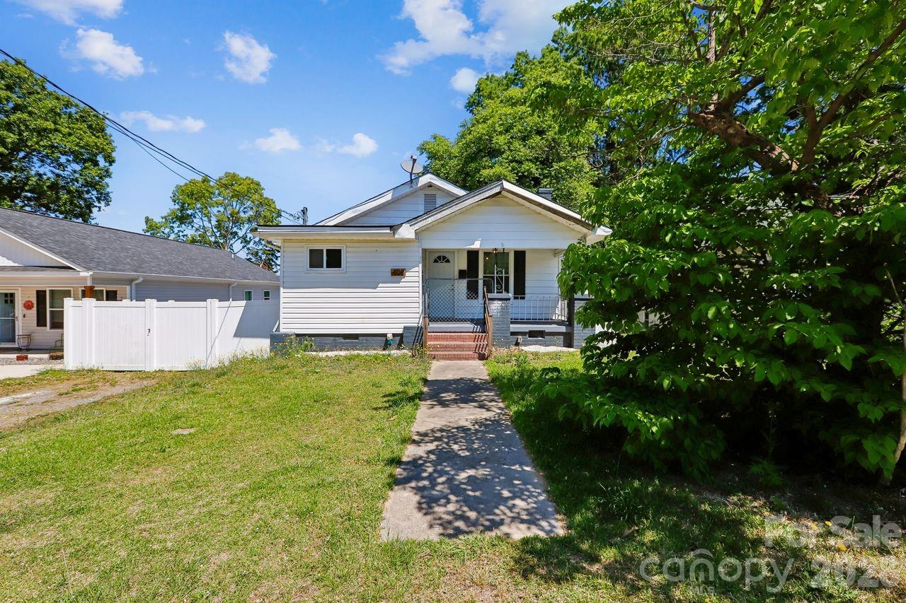 Photo 3 of 408 E Park Avenue, Gastonia, NC