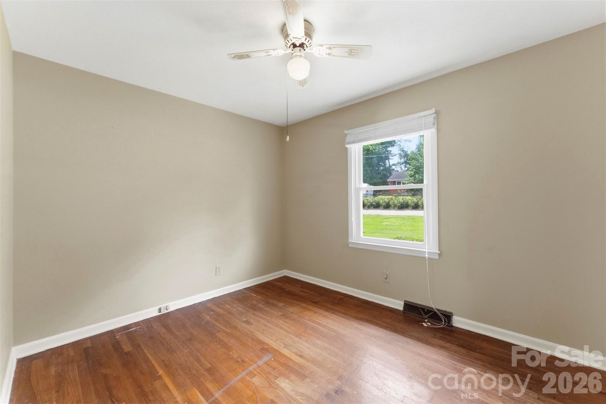 Home for sale at 609 Temple Street, Kings Mountain, NC — photo 18 of 41