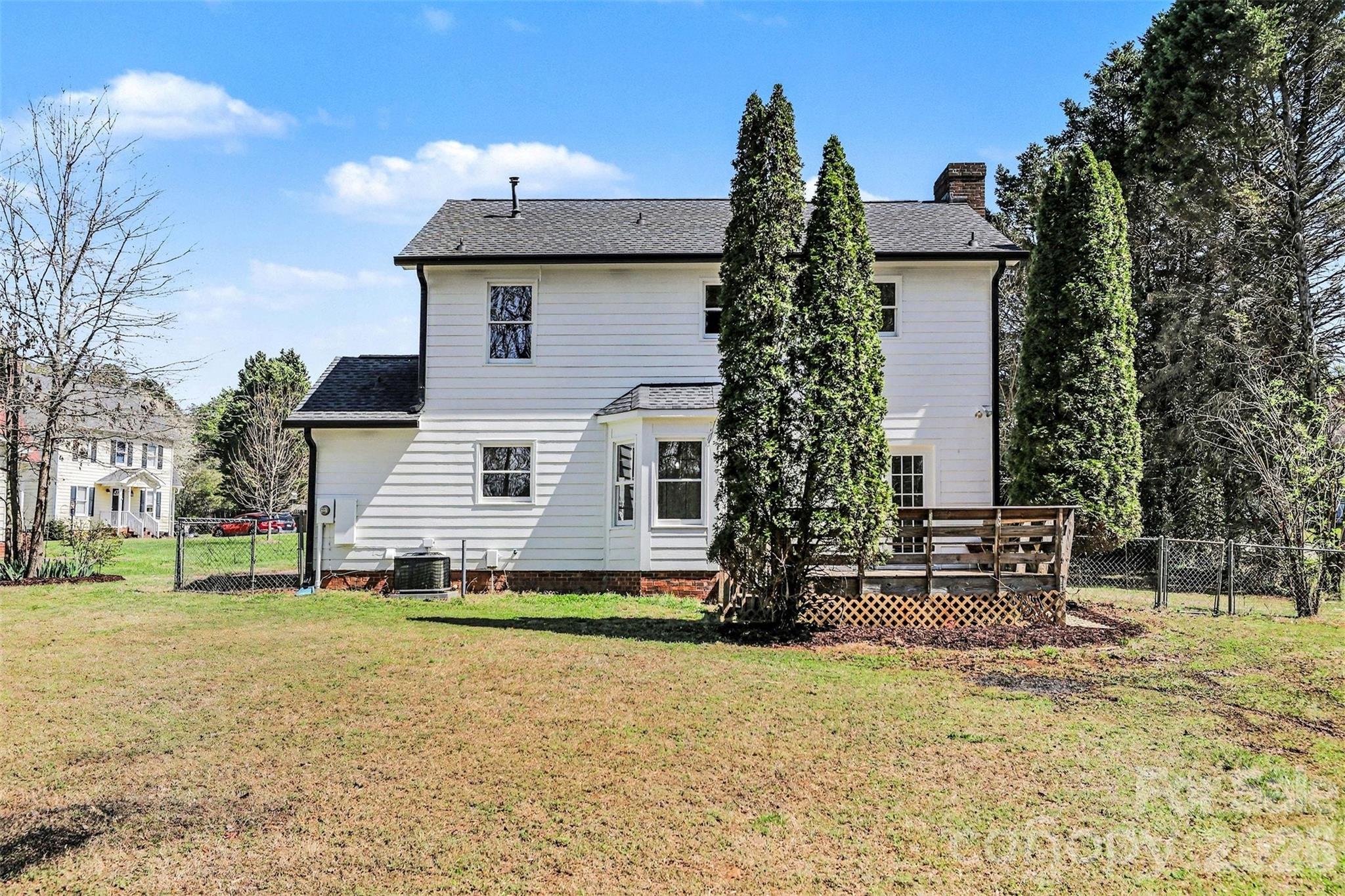 Photo 3 of 577 Tryon Place, Gastonia, NC