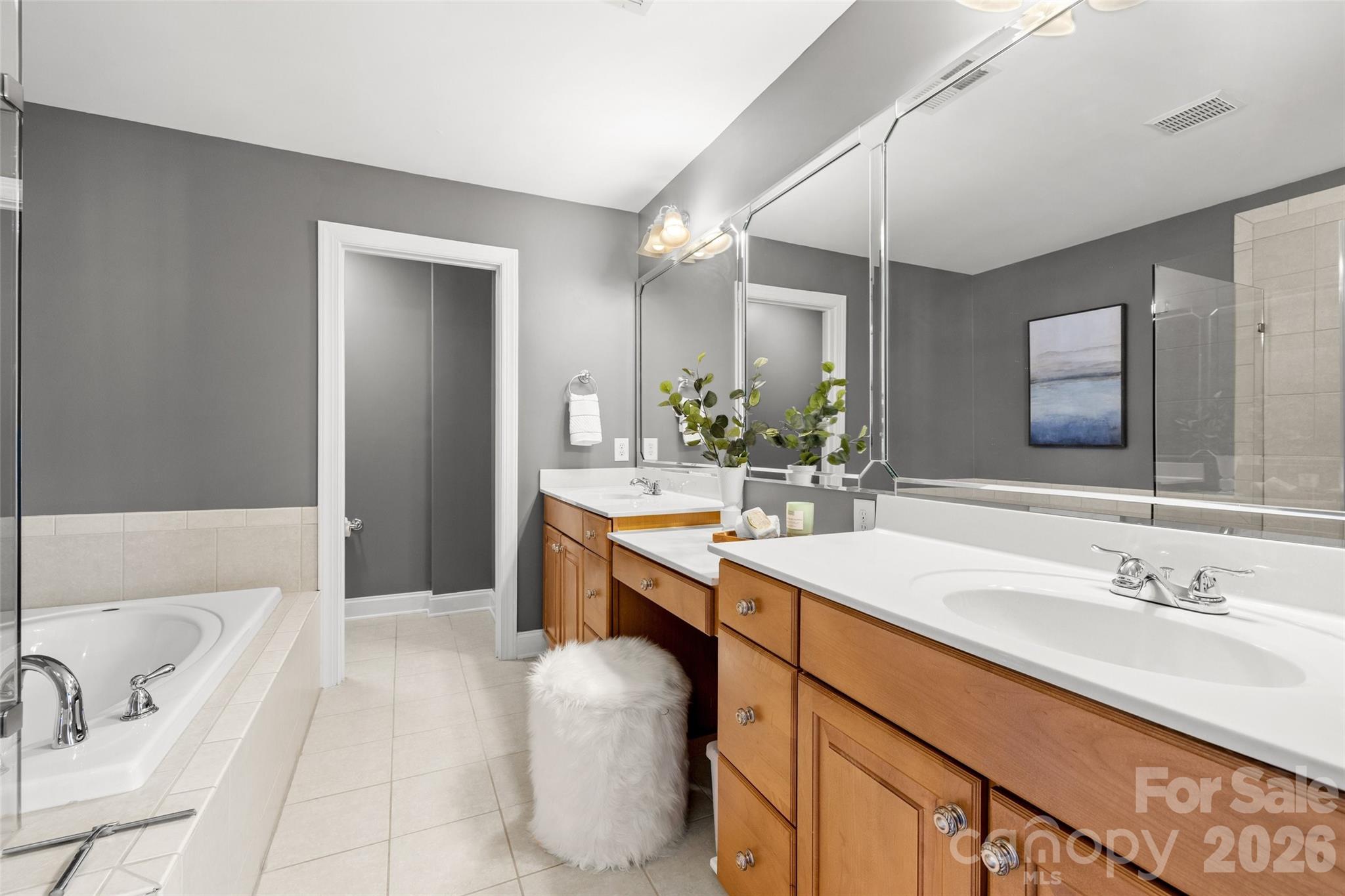 Photo 26 of 7810 Springs Village Lane, Charlotte, NC