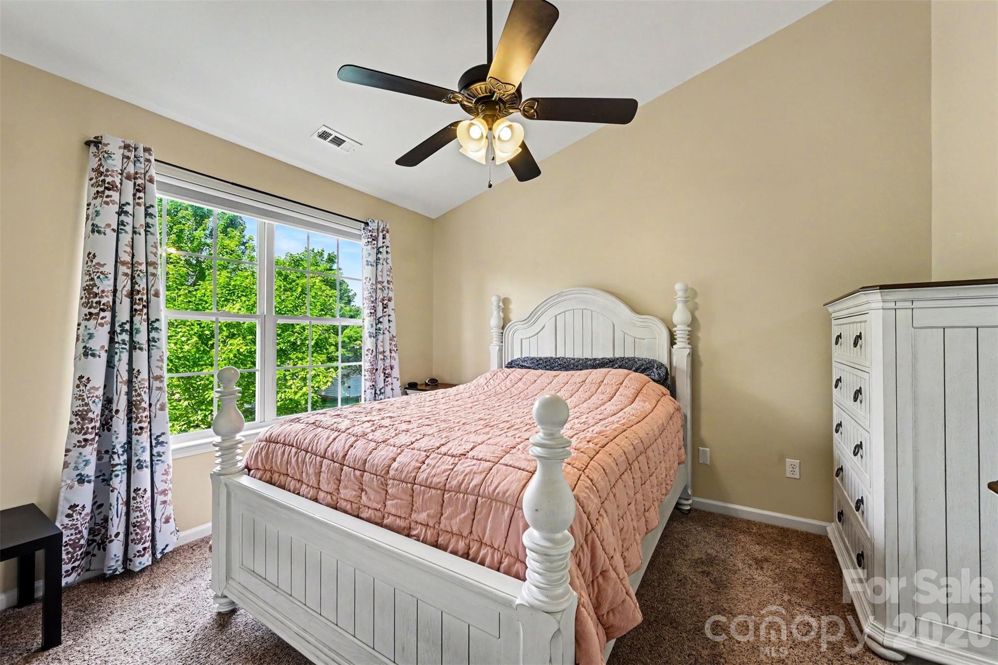 1033 Woodglen Lane, Matthews, NC - photo 15 of 37
