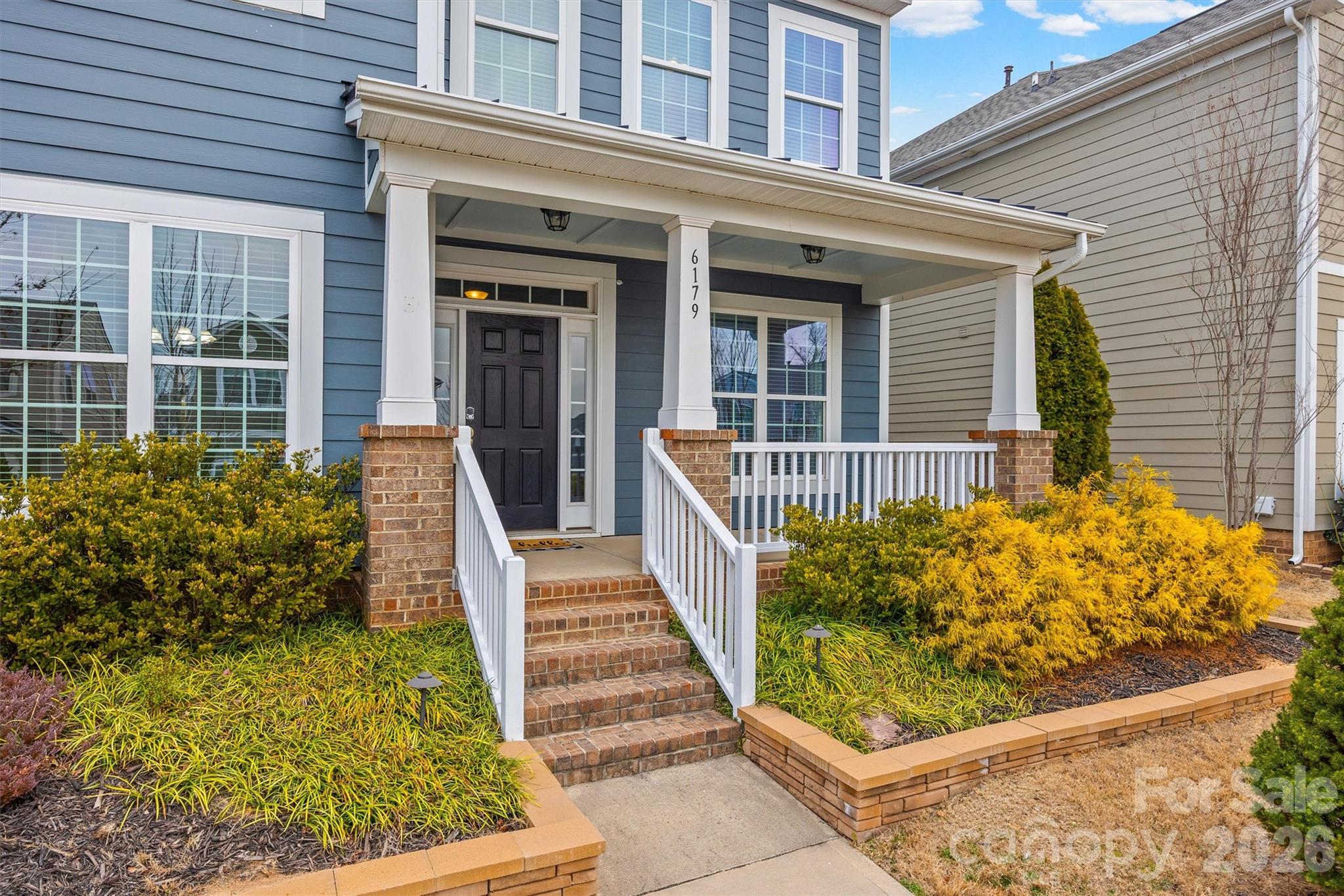 6179 Cloverdale Drive, Fort Mill, SC - photo 3 of 40
