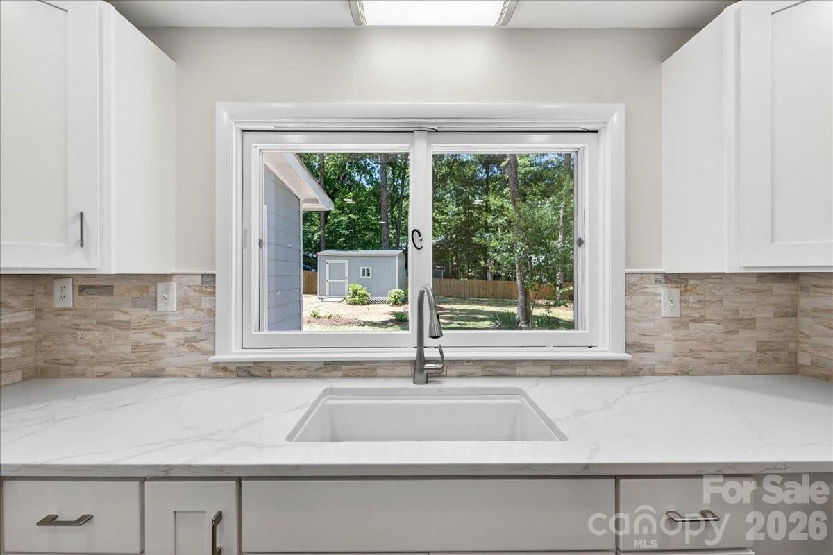 6018 Donegal Drive, Charlotte, NC - photo 20 of 49