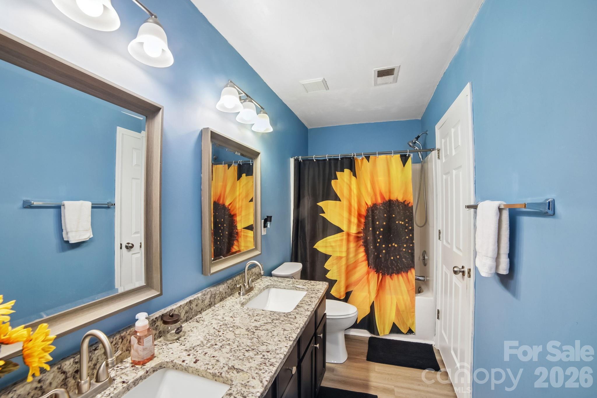 Photo 11 of 5427 Kimmerly Woods Drive, Charlotte, NC