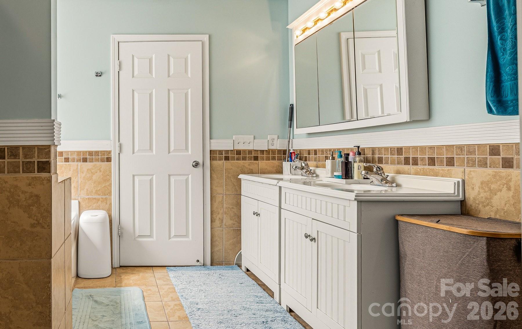 Photo 29 of 4816 Delprado Circle, Charlotte, NC