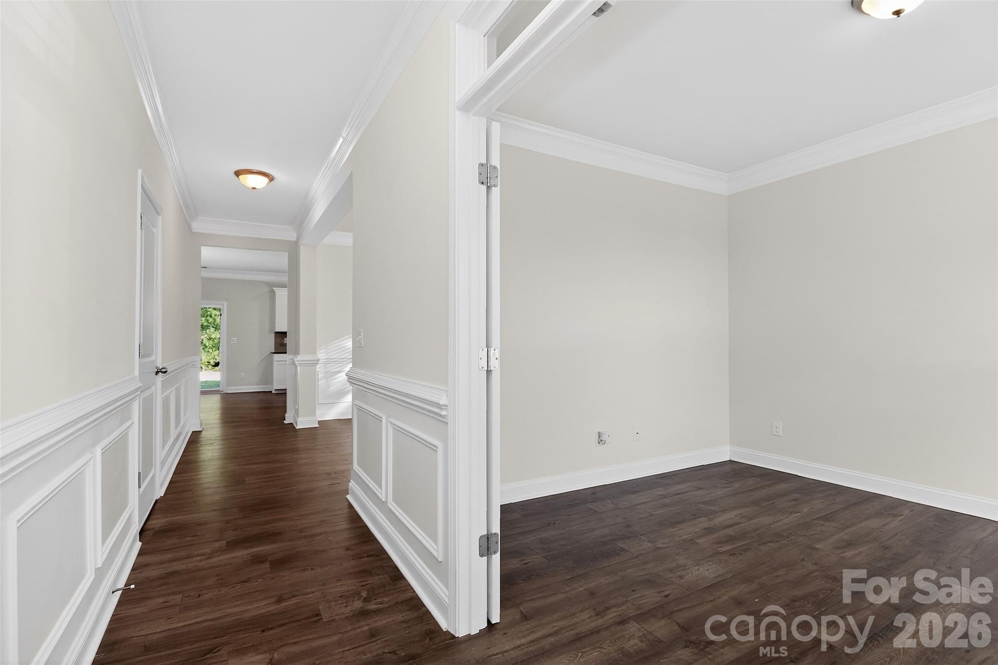 1212 Englewood Drive, Lake Wylie, SC - photo 3 of 45