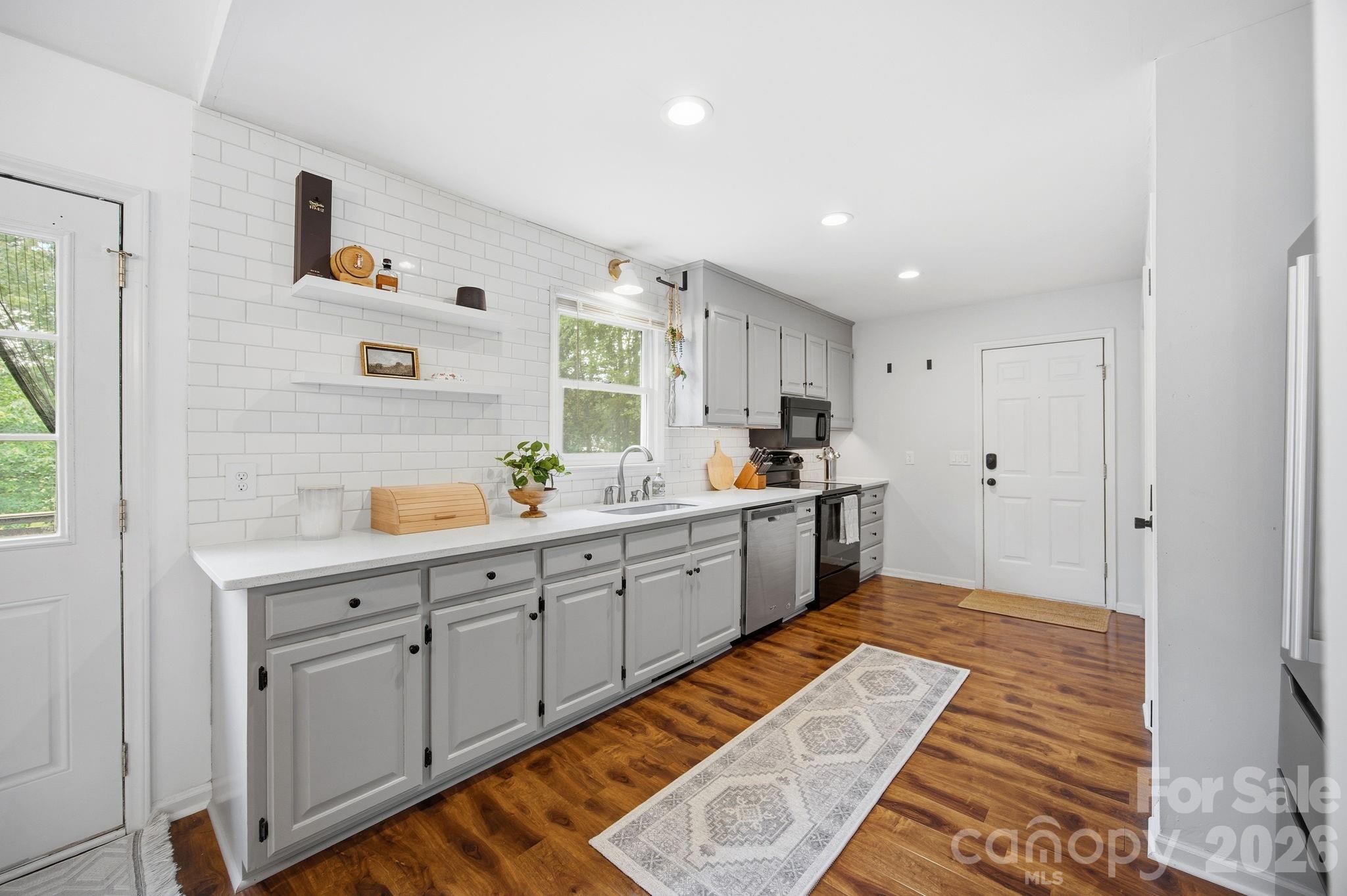 Photo 17 of 600 Gray Drive, Charlotte, NC