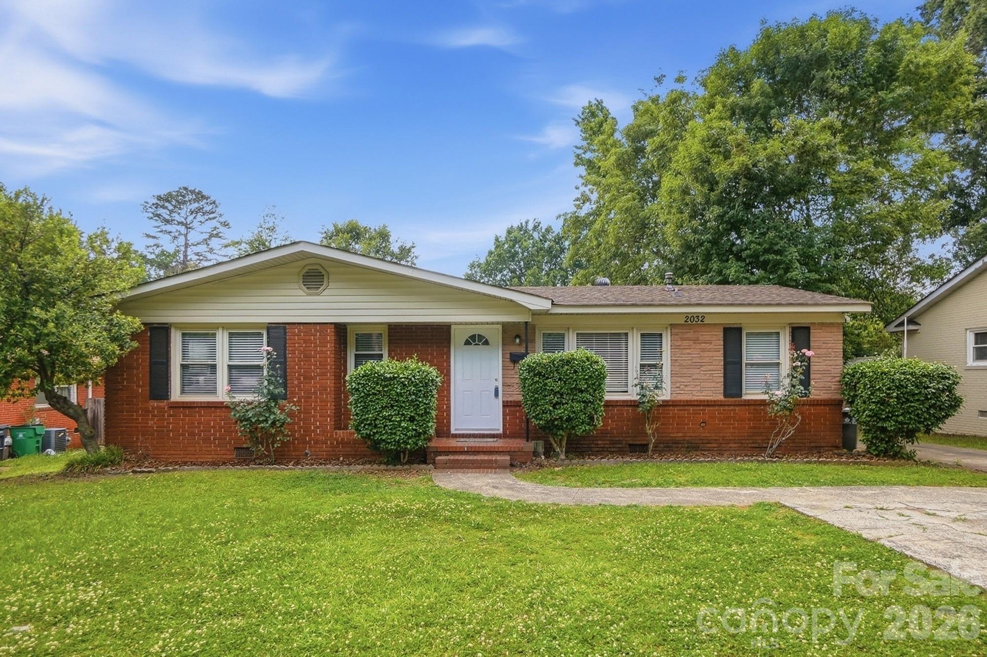 Photo 2 of 2032 Eastway Drive, Charlotte, NC