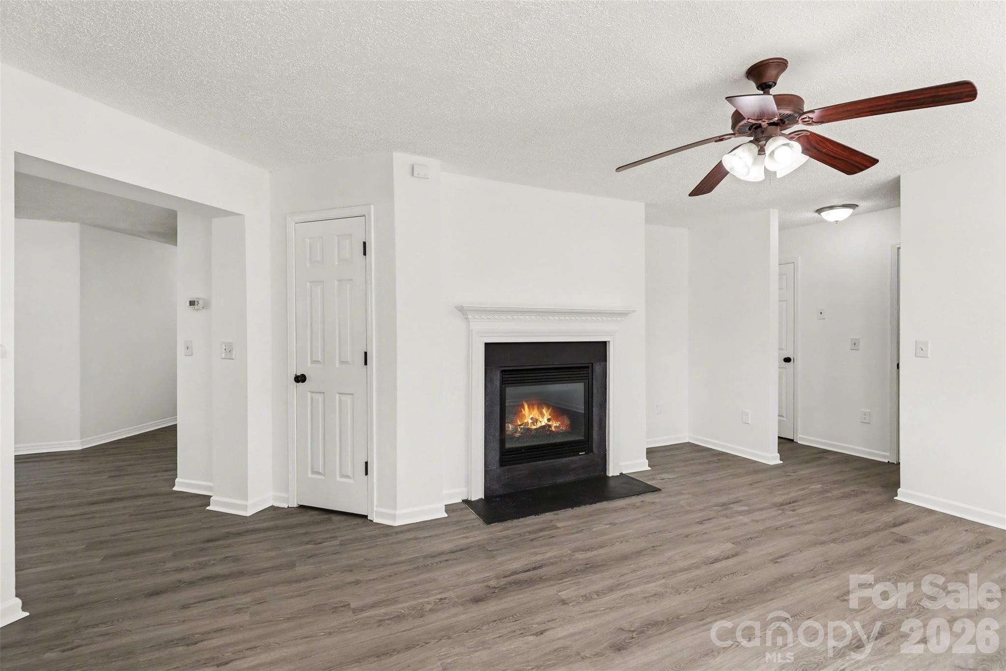 Photo 5 of 4407 Devonhill Lane, Charlotte, NC