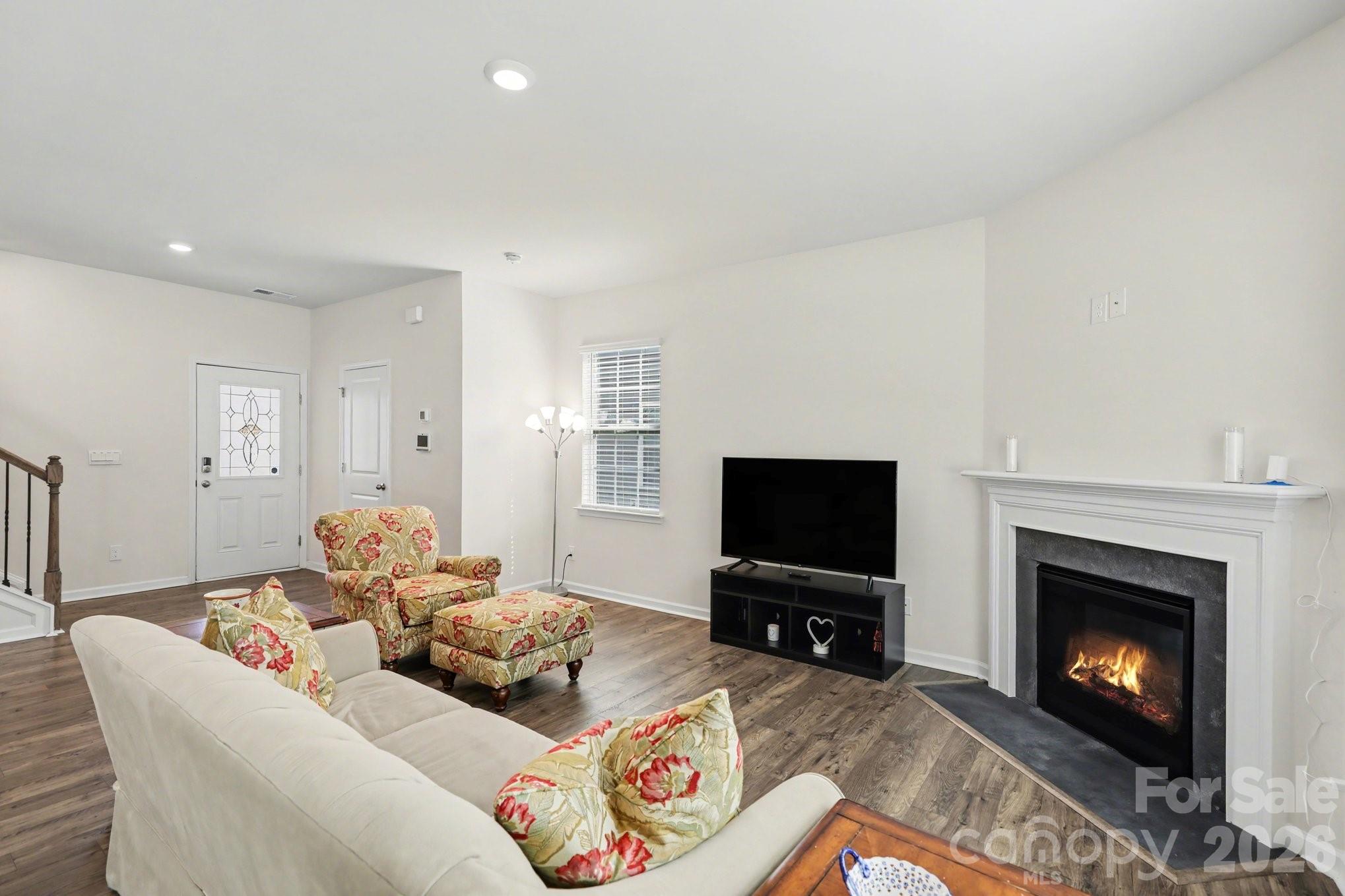 Photo 2 of 8133 Clairwood Drive, Charlotte, NC